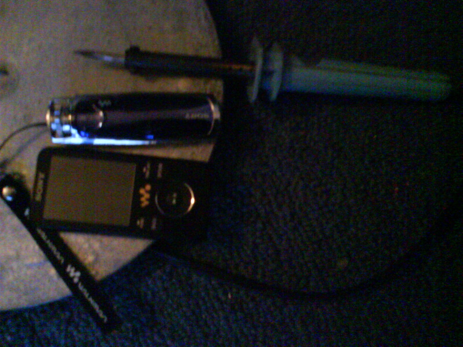 LineOut Cable for Sony Walkman With Wm-port : 4 Steps - Instructables