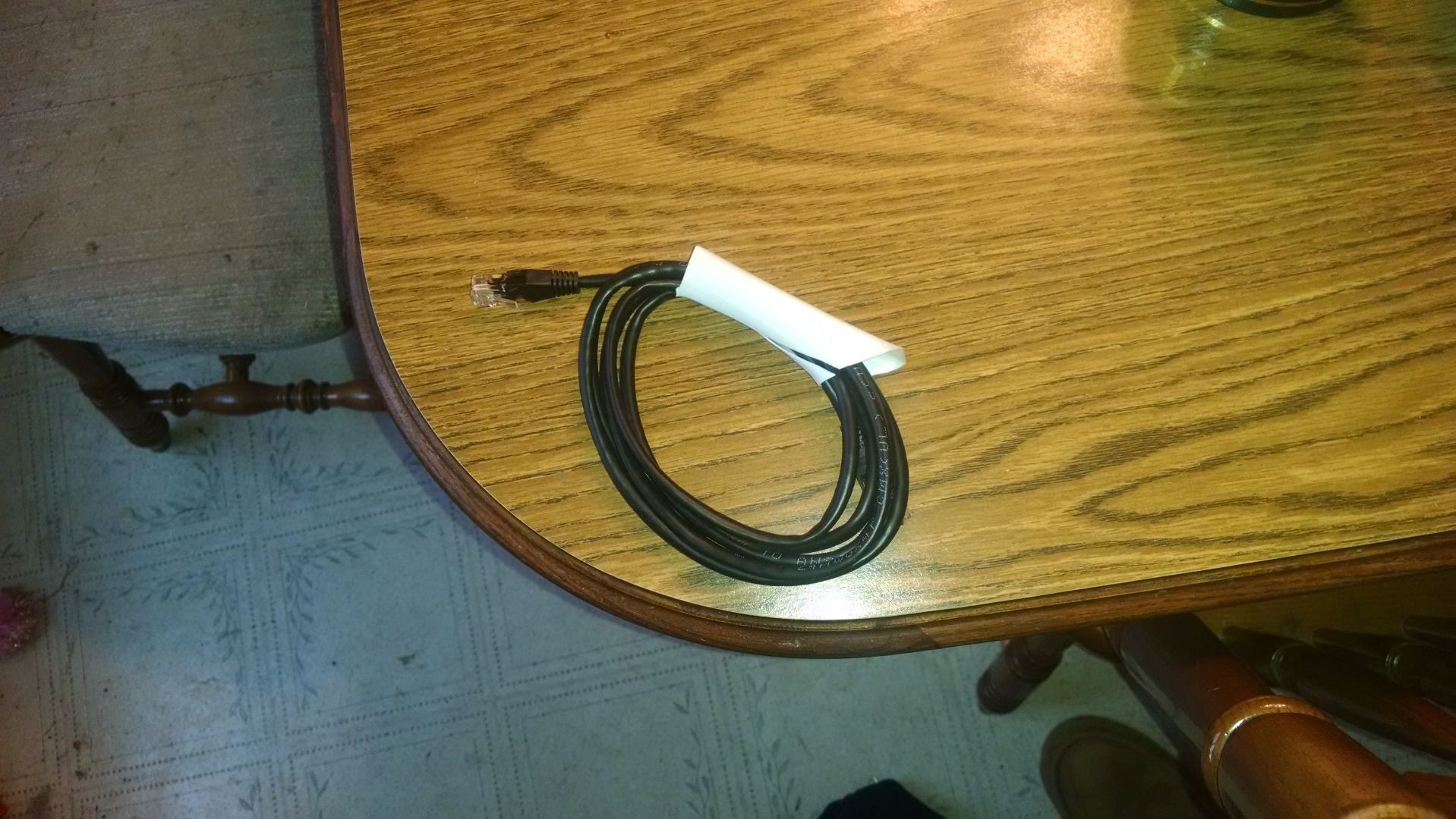 Laptop Cable Management : 4 Steps - Instructables