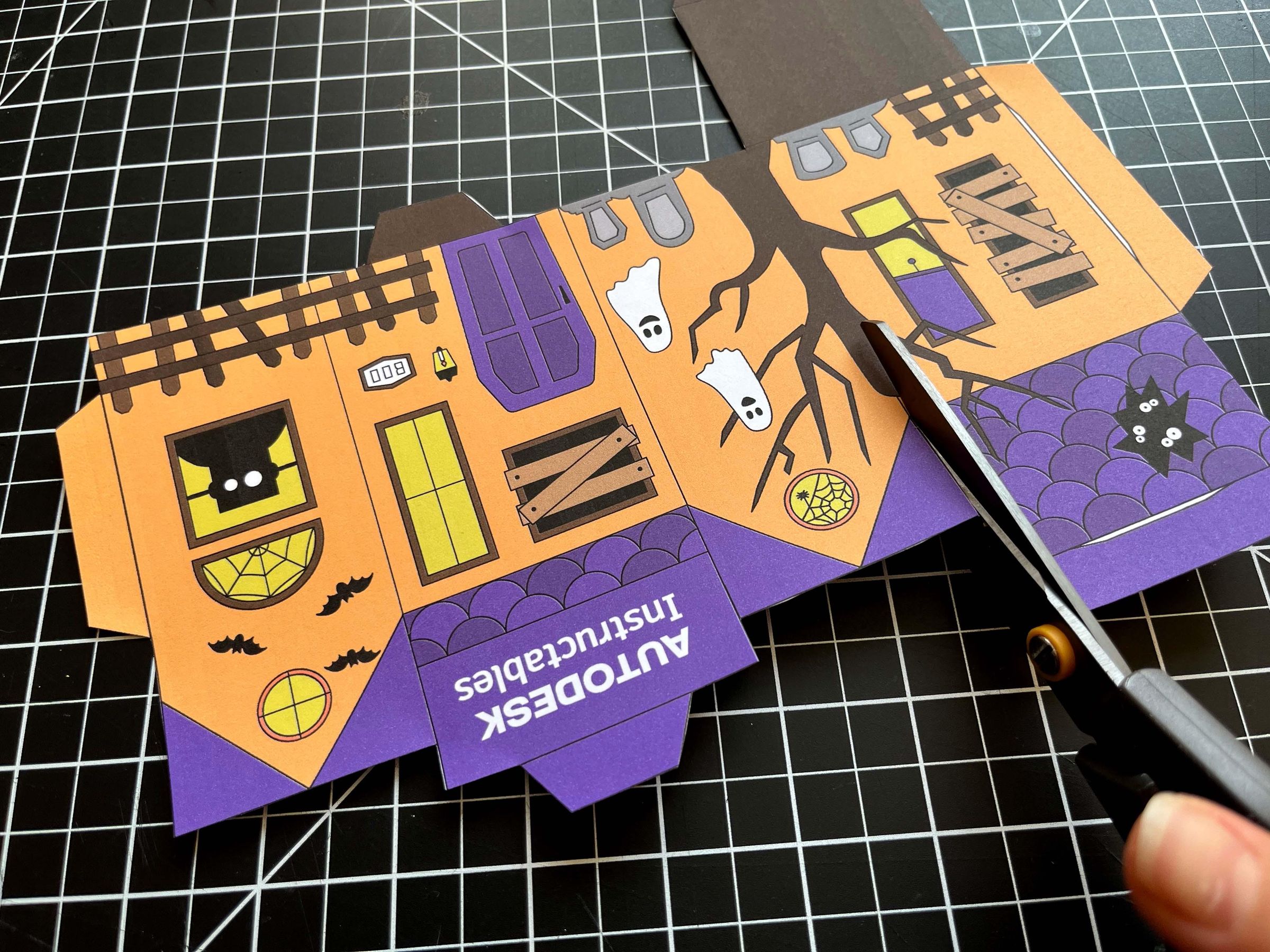 Free Halloween Haunted House Papercraft : 7 Steps (with Pictures ...
