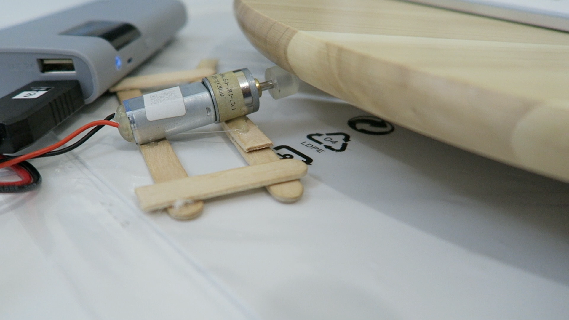 Motorised Rotating Platform : 3 Steps (with Pictures) - Instructables