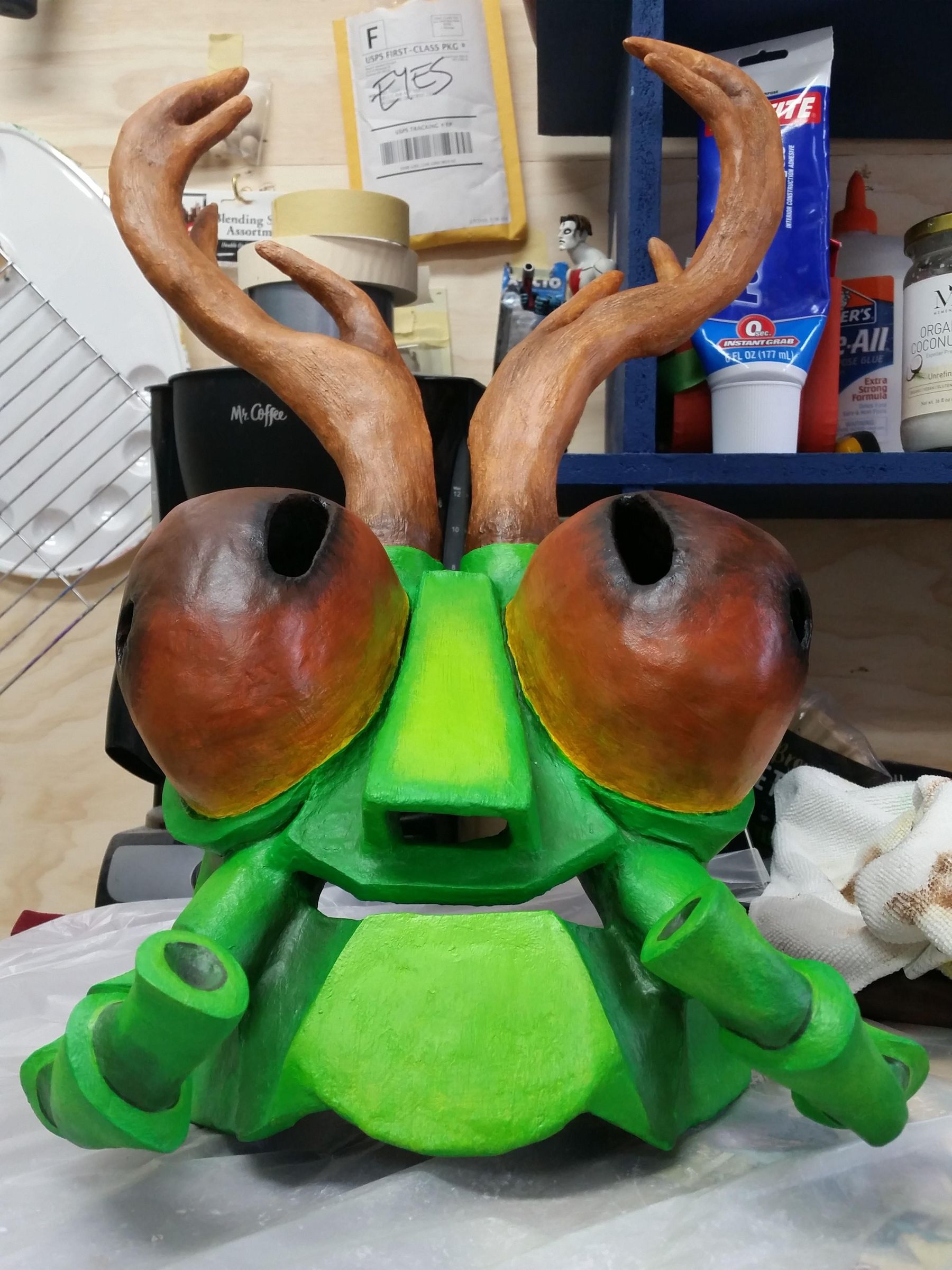 Buck Grasshopper Mask : 9 Steps (with Pictures) - Instructables