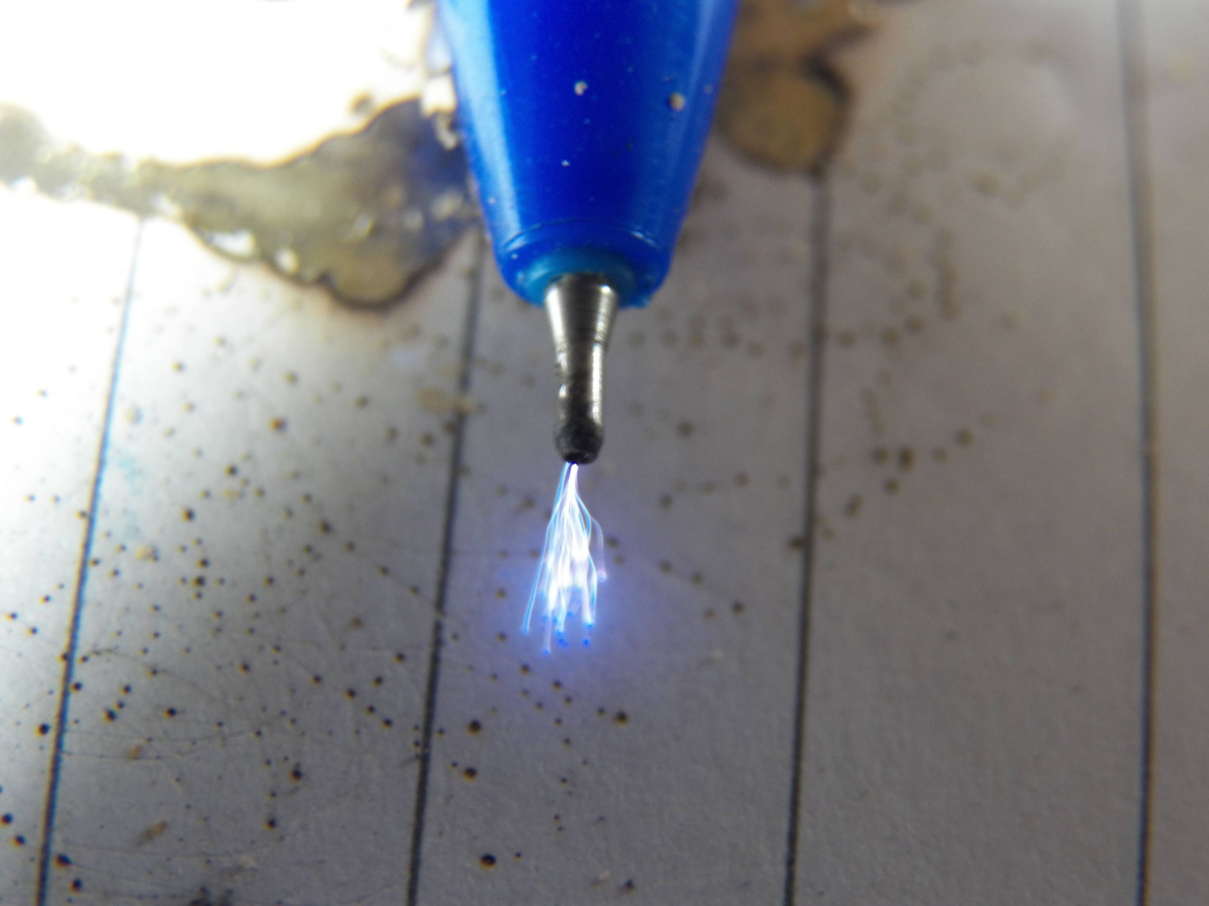 Inkless Pen Write With Electricity! : 3 Steps - Instructables