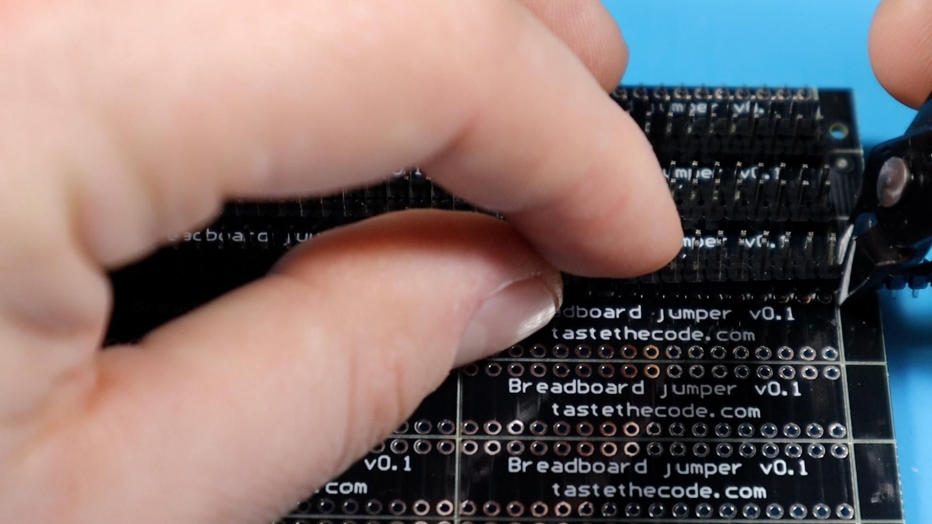 Make Infinite Breadboards : 3 Steps - Instructables