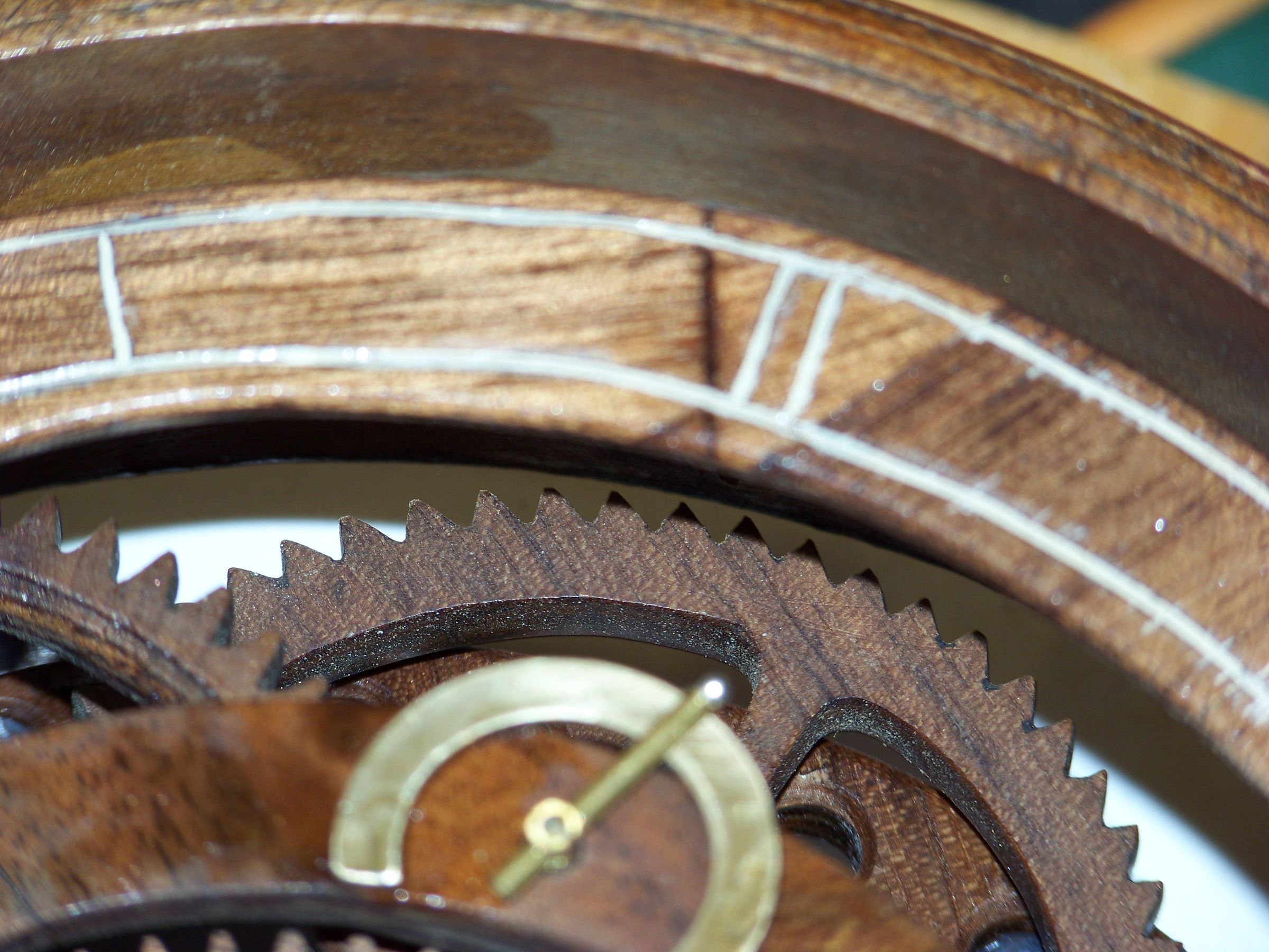 Wooden Gear Banjo Clock : 10 Steps (with Pictures) - Instructables
