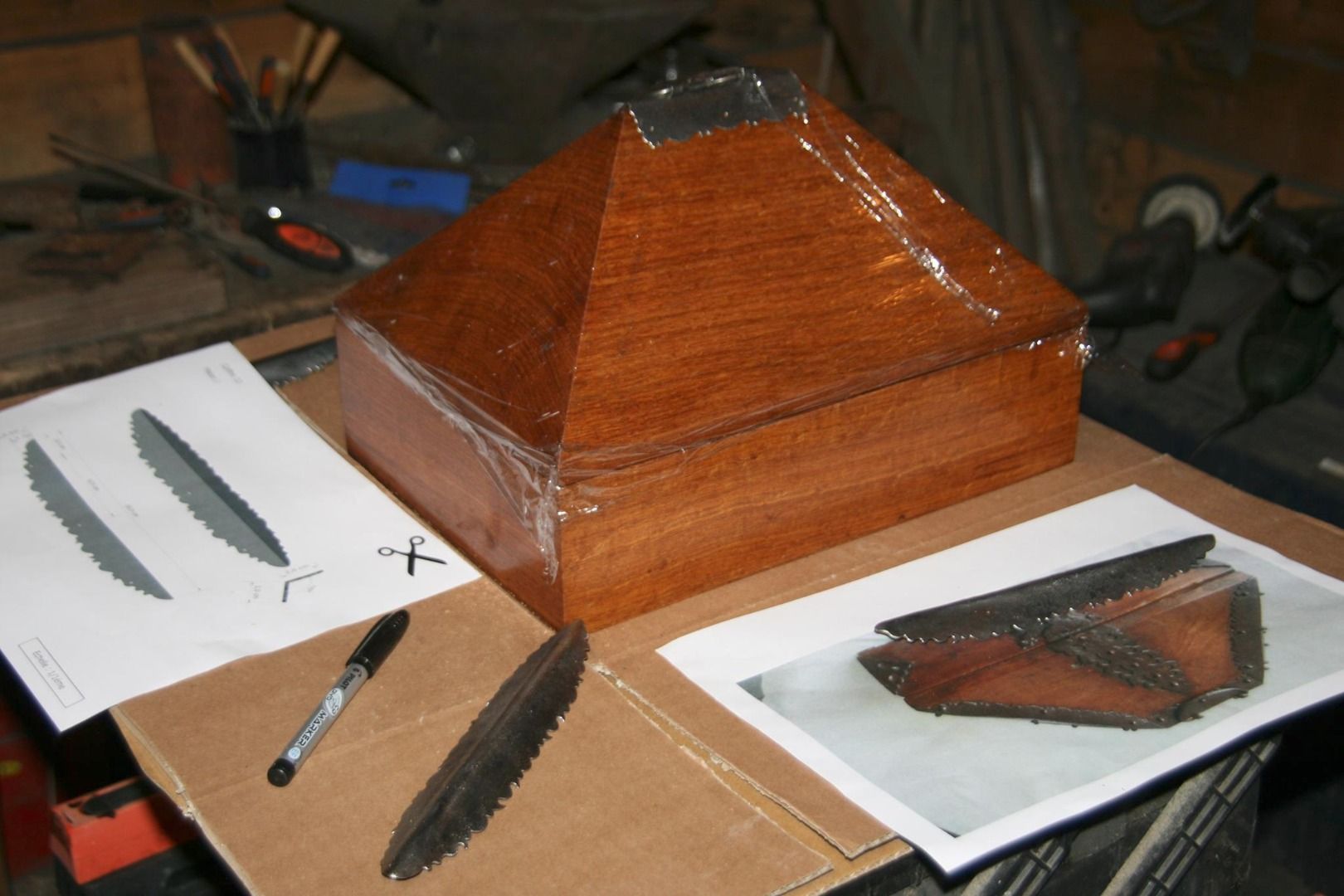 Medieval / Renaissance Box : 10 Steps (with Pictures) - Instructables