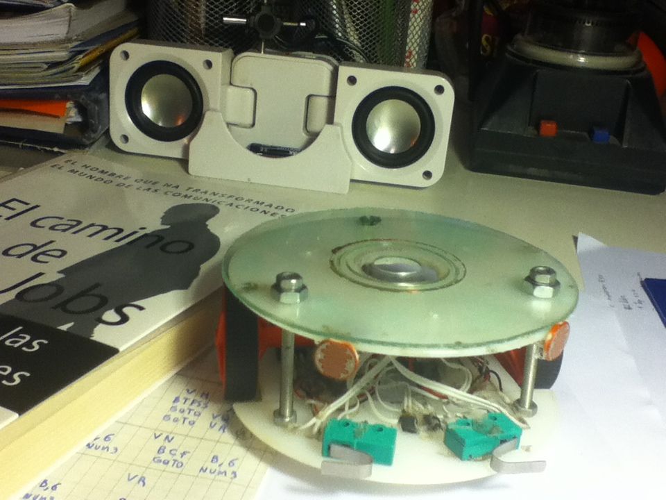 Light Seeking Robot ATLAS_15 : 5 Steps - Instructables