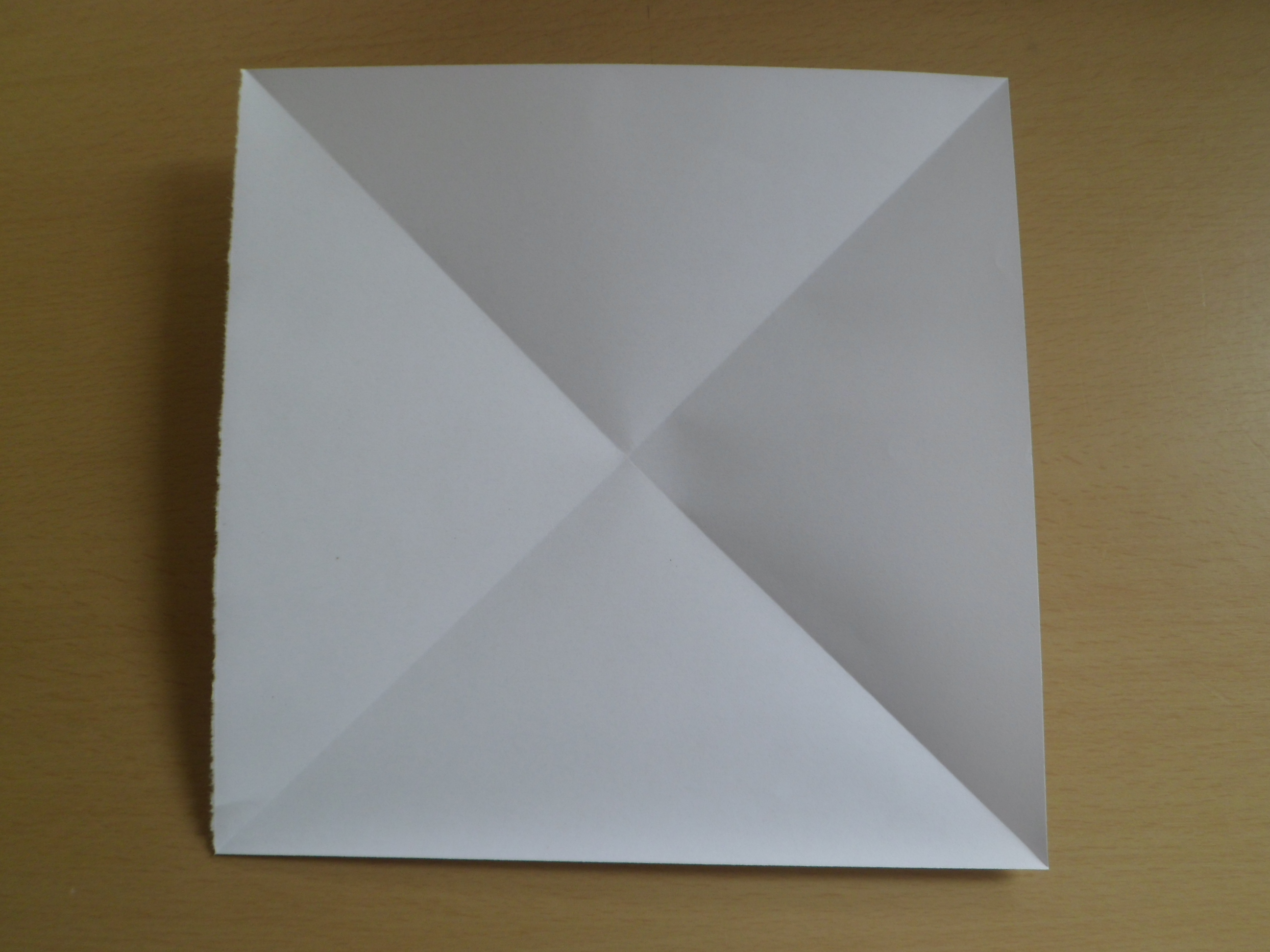 Origami Robo : 8 Steps - Instructables