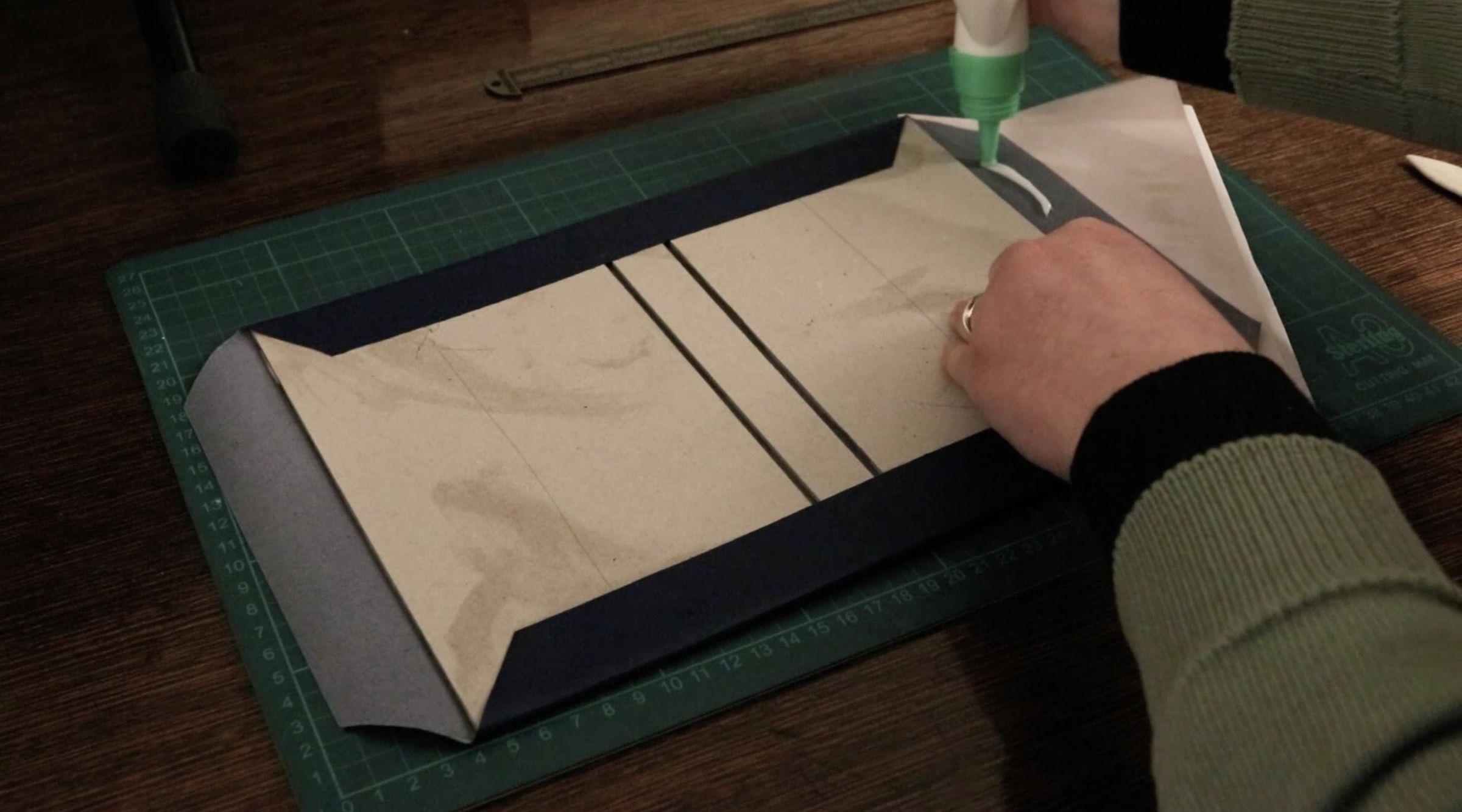 Make a Hard Cover for Your Handmade Book : 8 Steps (with Pictures ...