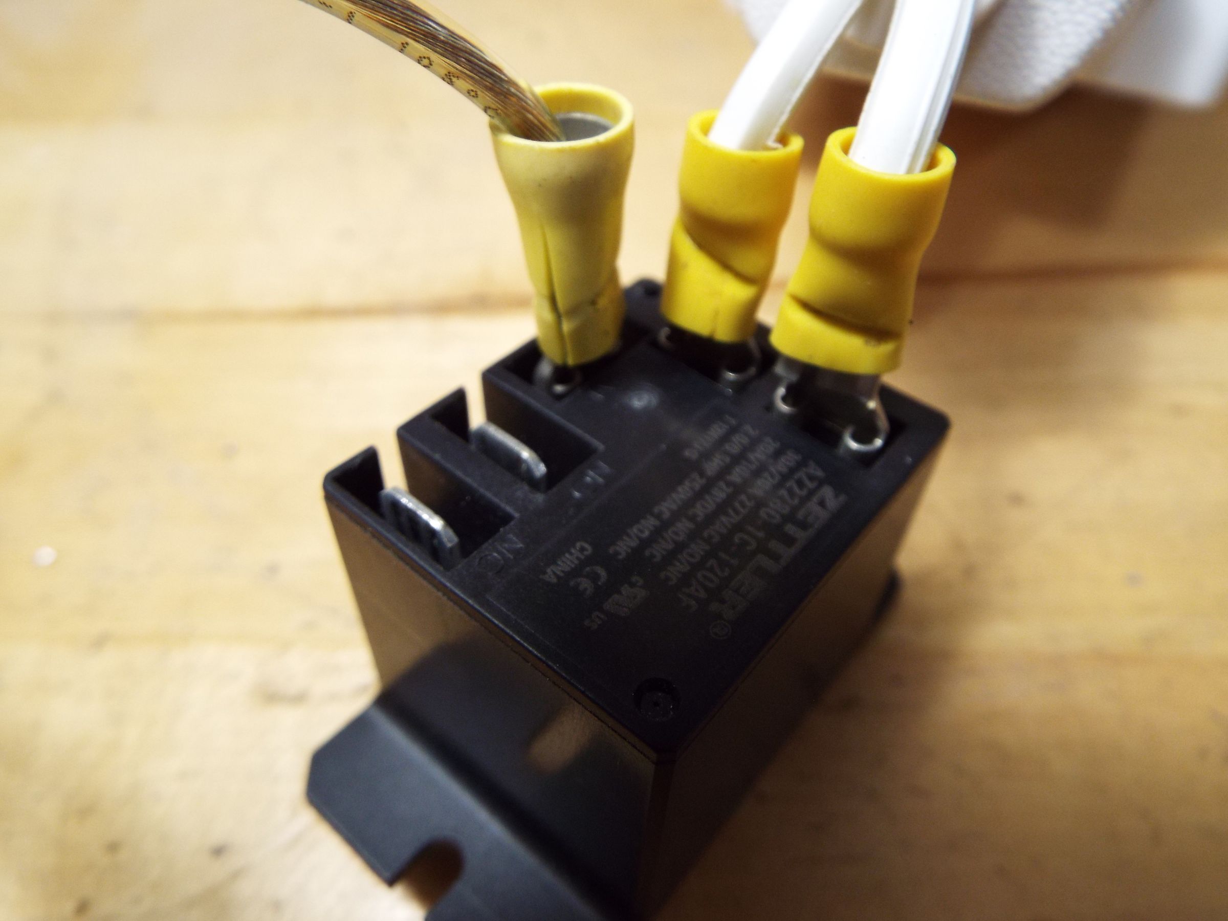 X10 Module Controlling an LED Light With NO Leakage : 6 Steps ...