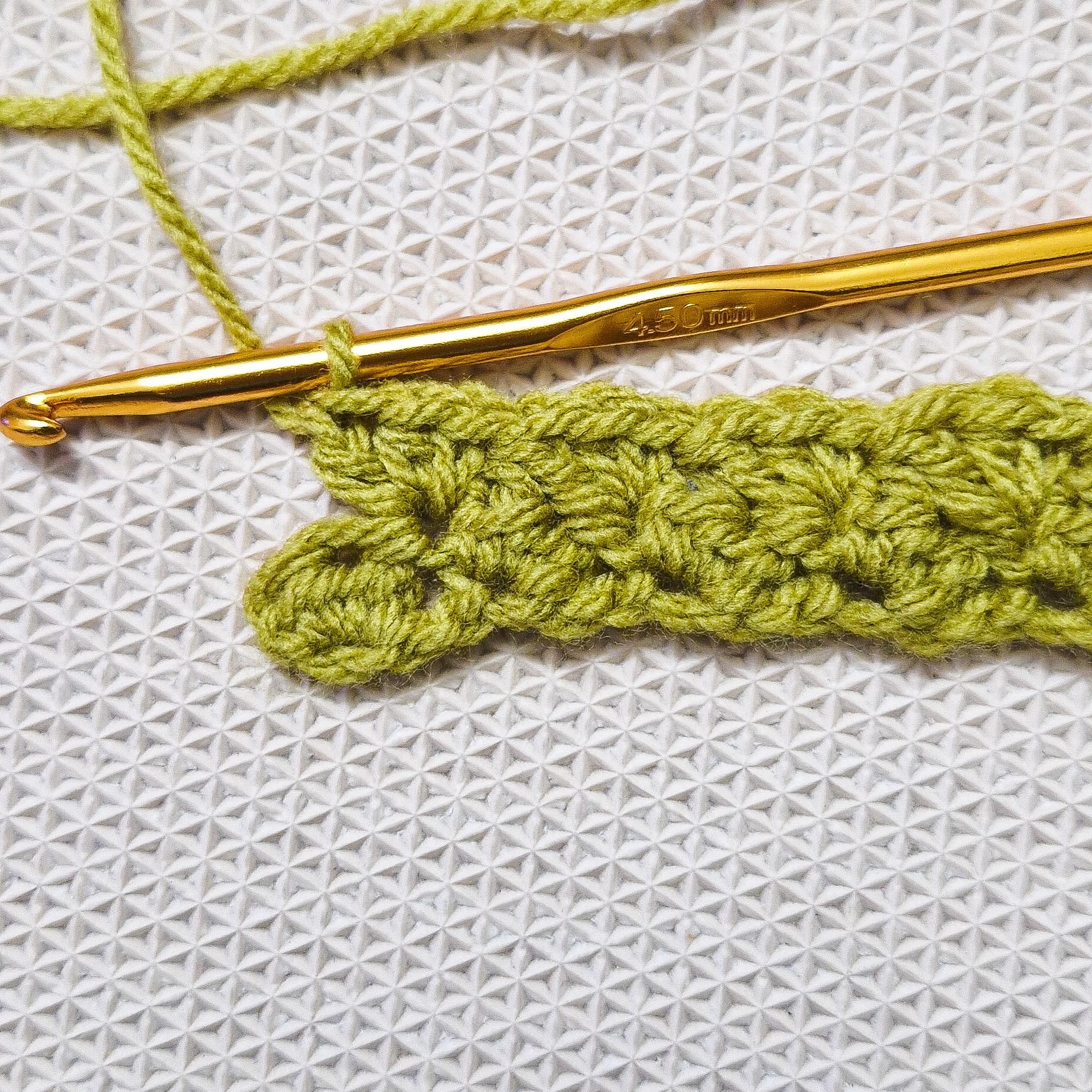 Easy Willow Crochet Fingerless Gloves Set : 6 Steps (with Pictures ...