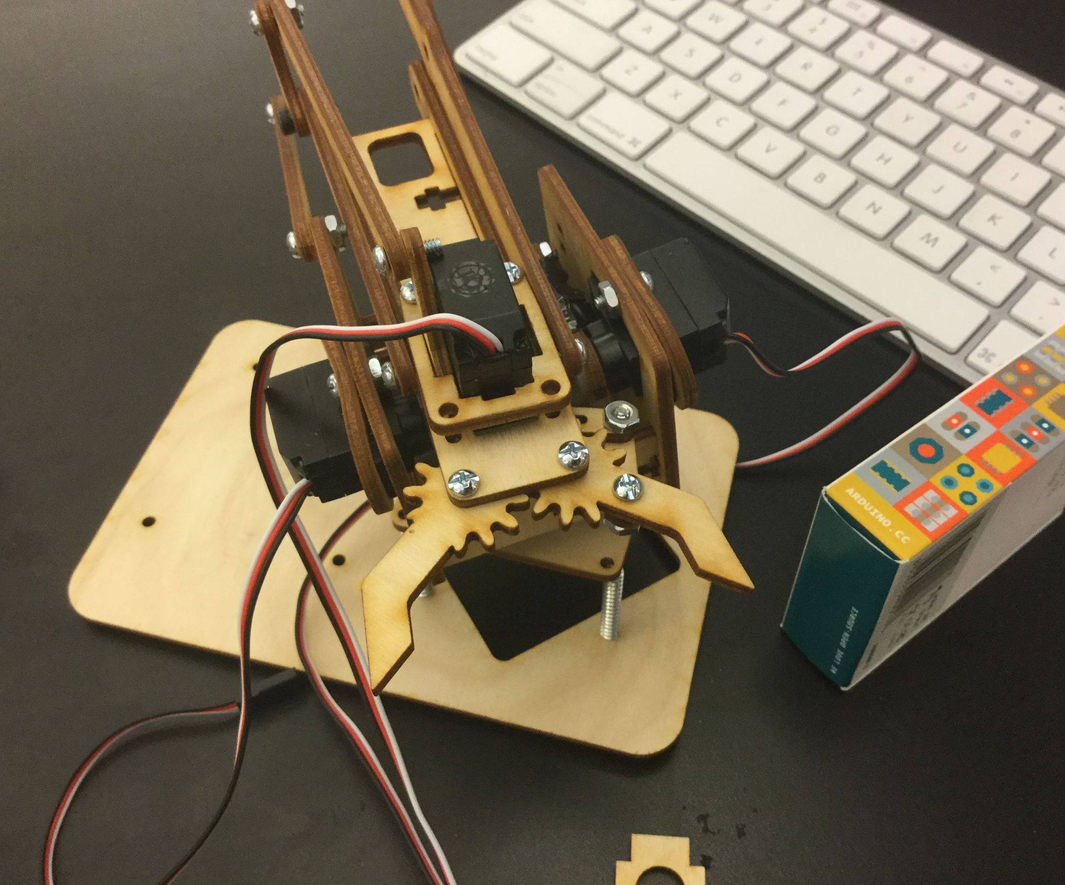 Handmade Claw : 6 Steps (with Pictures) - Instructables