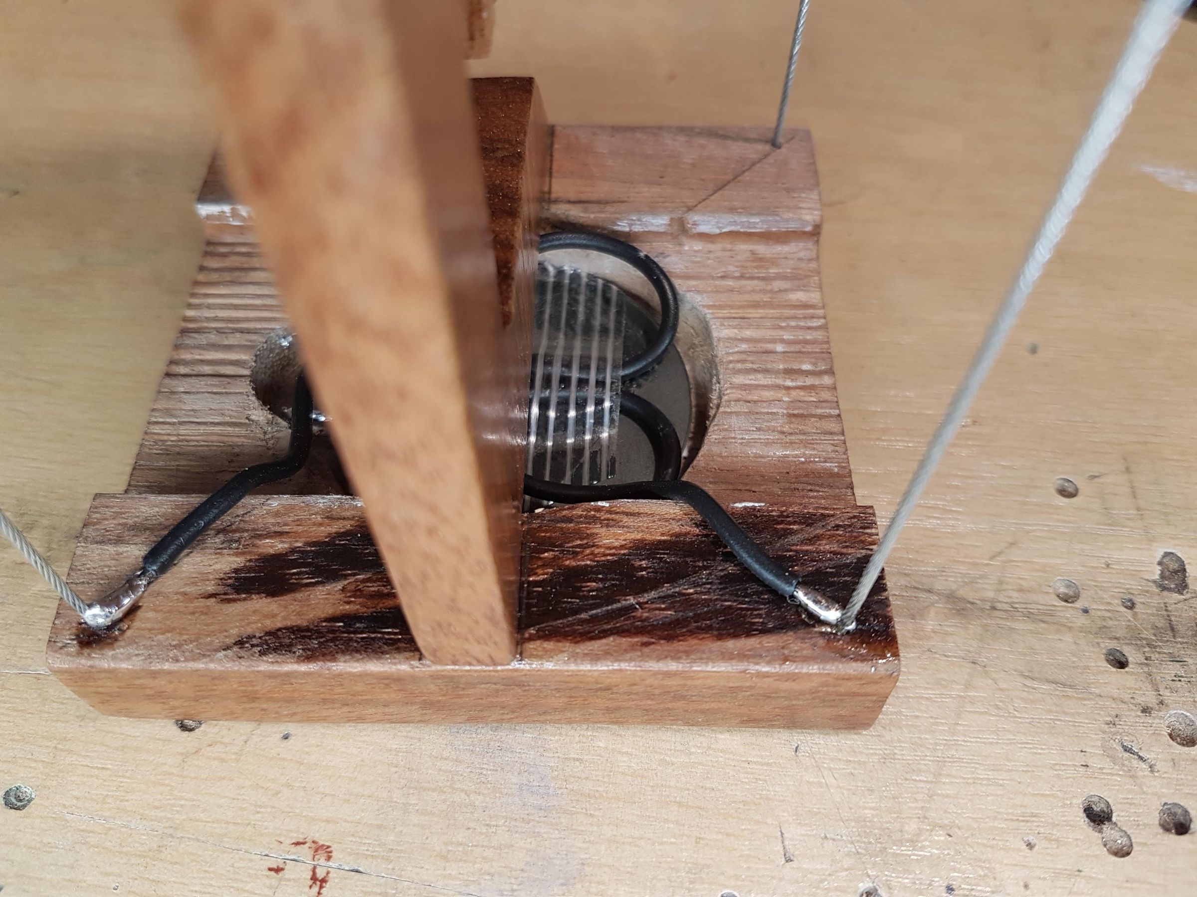 Floating Wireless Charger USB : 8 Steps (with Pictures) - Instructables