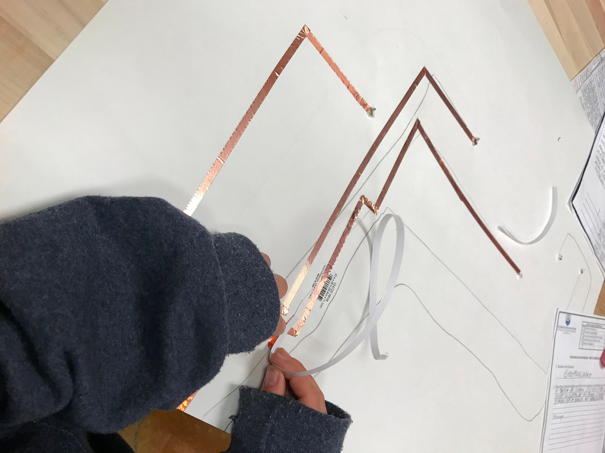Make an Interactive Science Exhibit : 7 Steps (with Pictures ...