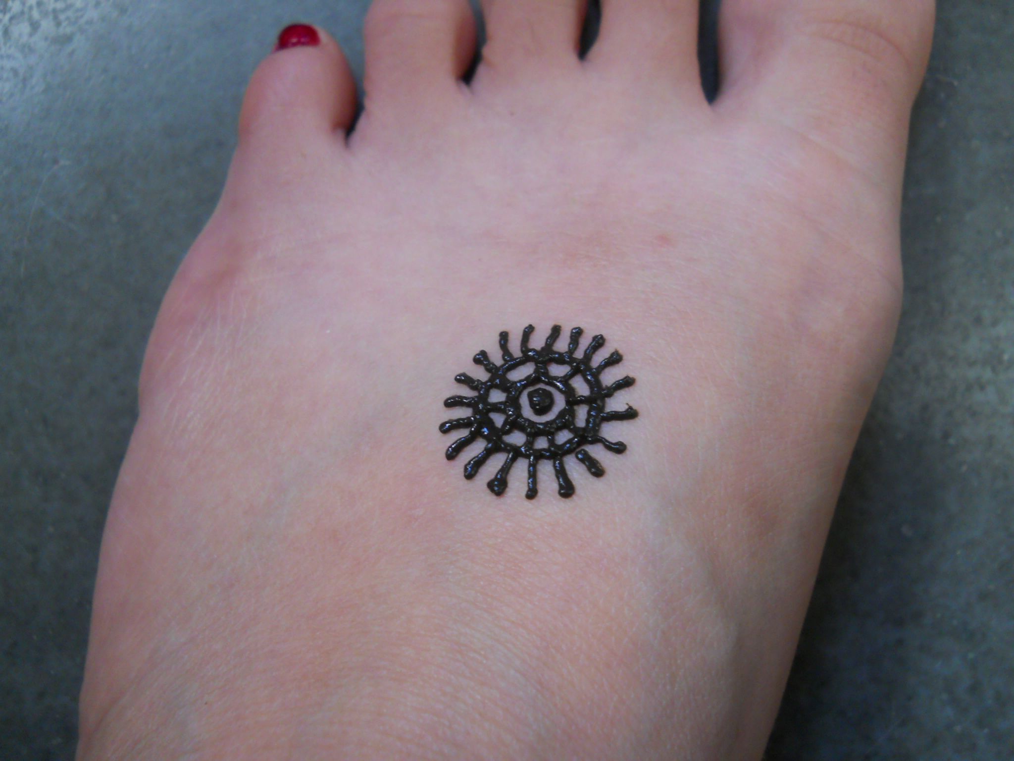 Henna Sun Easy