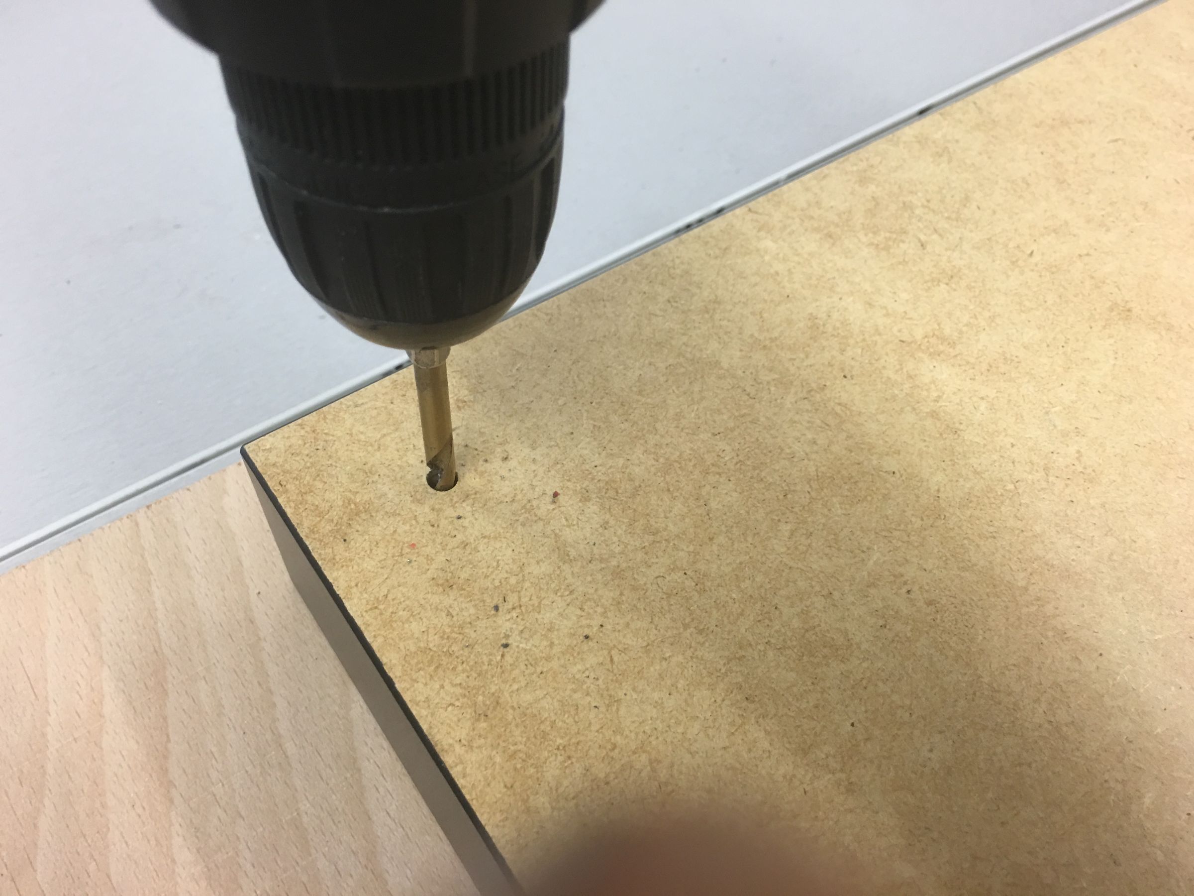 PRINTTABLE the Affordable, Attractive IKEA Lack Table Hack to Create a ...