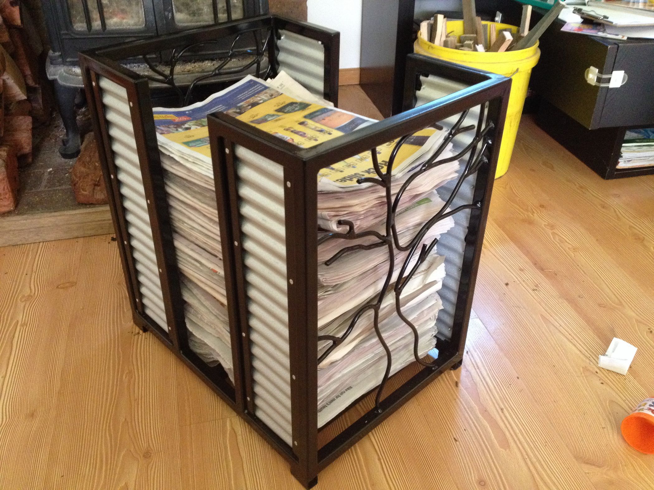 Newspaper Holder : 8 Steps - Instructables