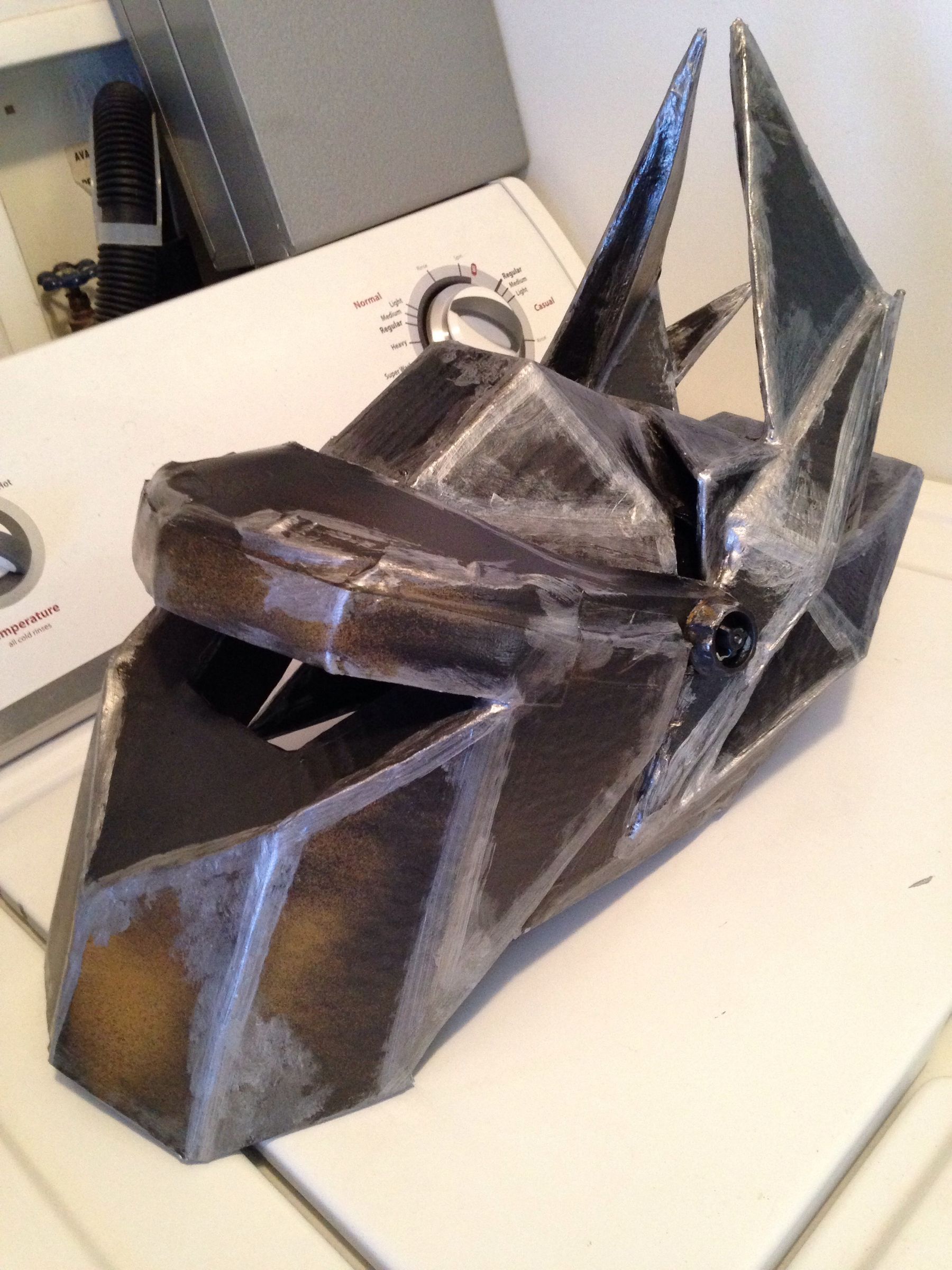 10 Easy Steps to a Cardboard Helmet : 10 Steps - Instructables