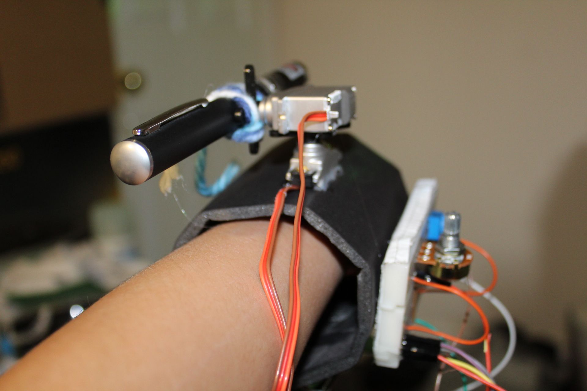 Laser Gauntlet With 2 Axis Gimbal : 9 Steps - Instructables
