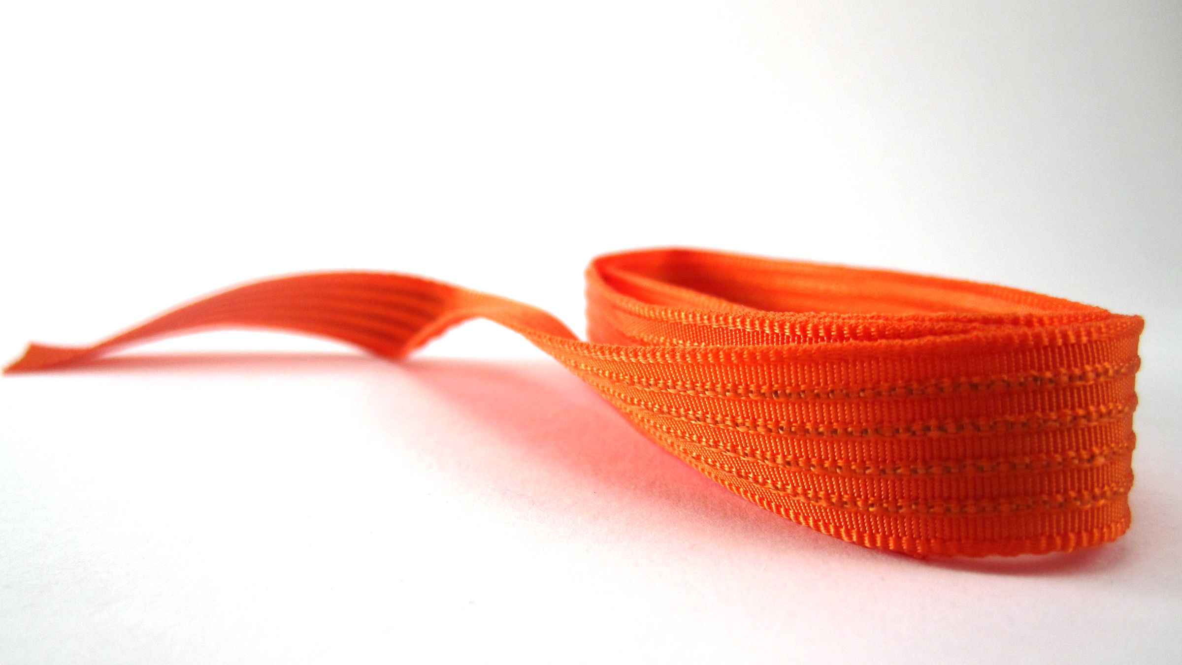 How to Dye Conductive Ribbon Cable 4-Conductor : 6 Steps - Instructables