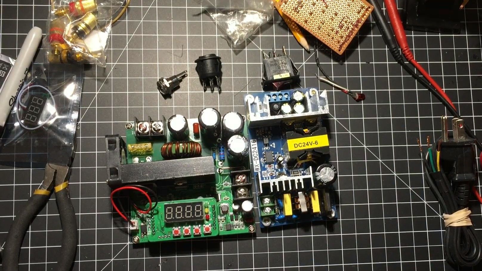 DIY High Voltage 8V-120V 0-15A CC/CV Small Portable Adjustable Bench ...