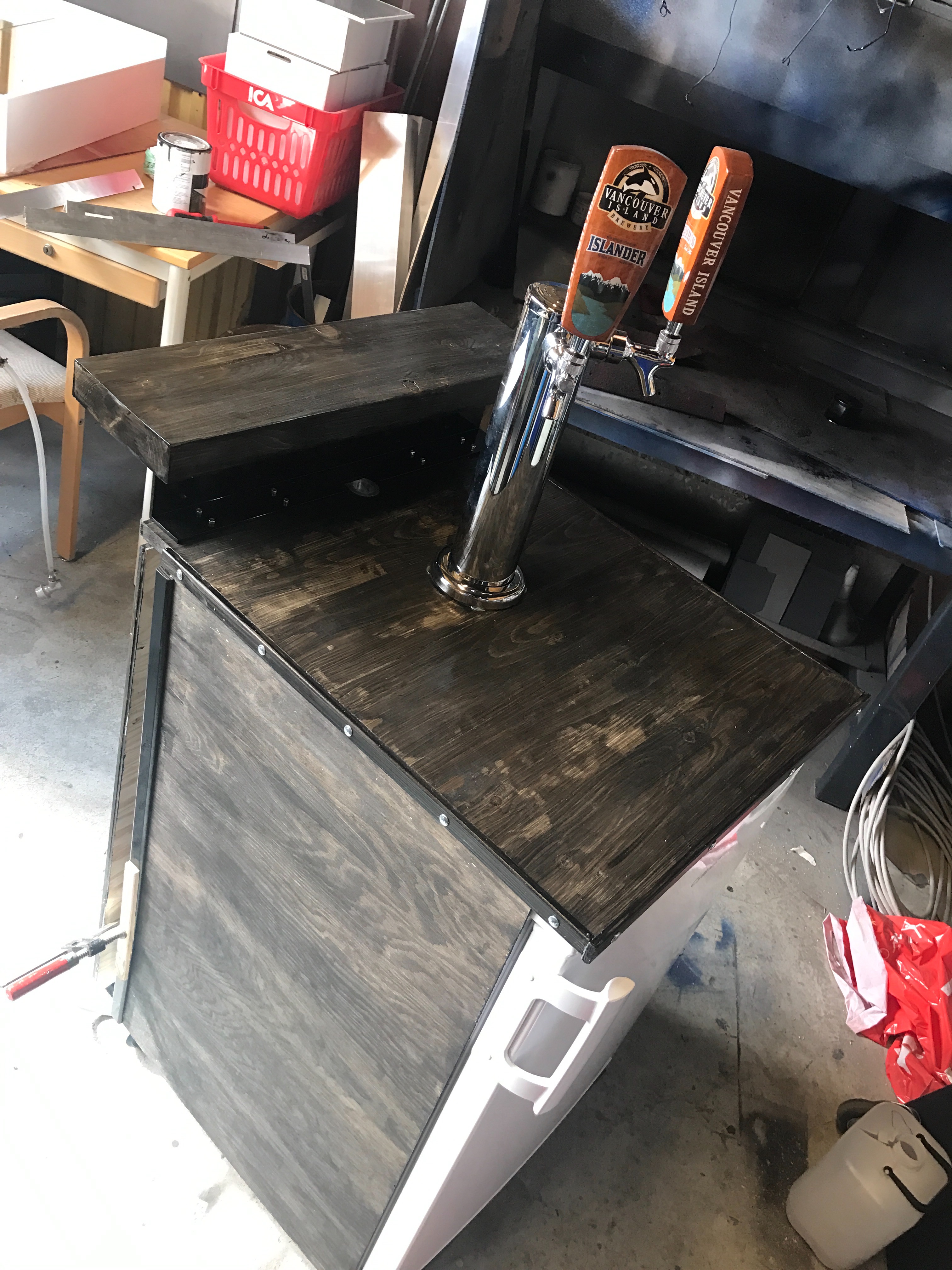 Convert a Mini Fridge Into a Kegerator : 5 Steps (with Pictures ...