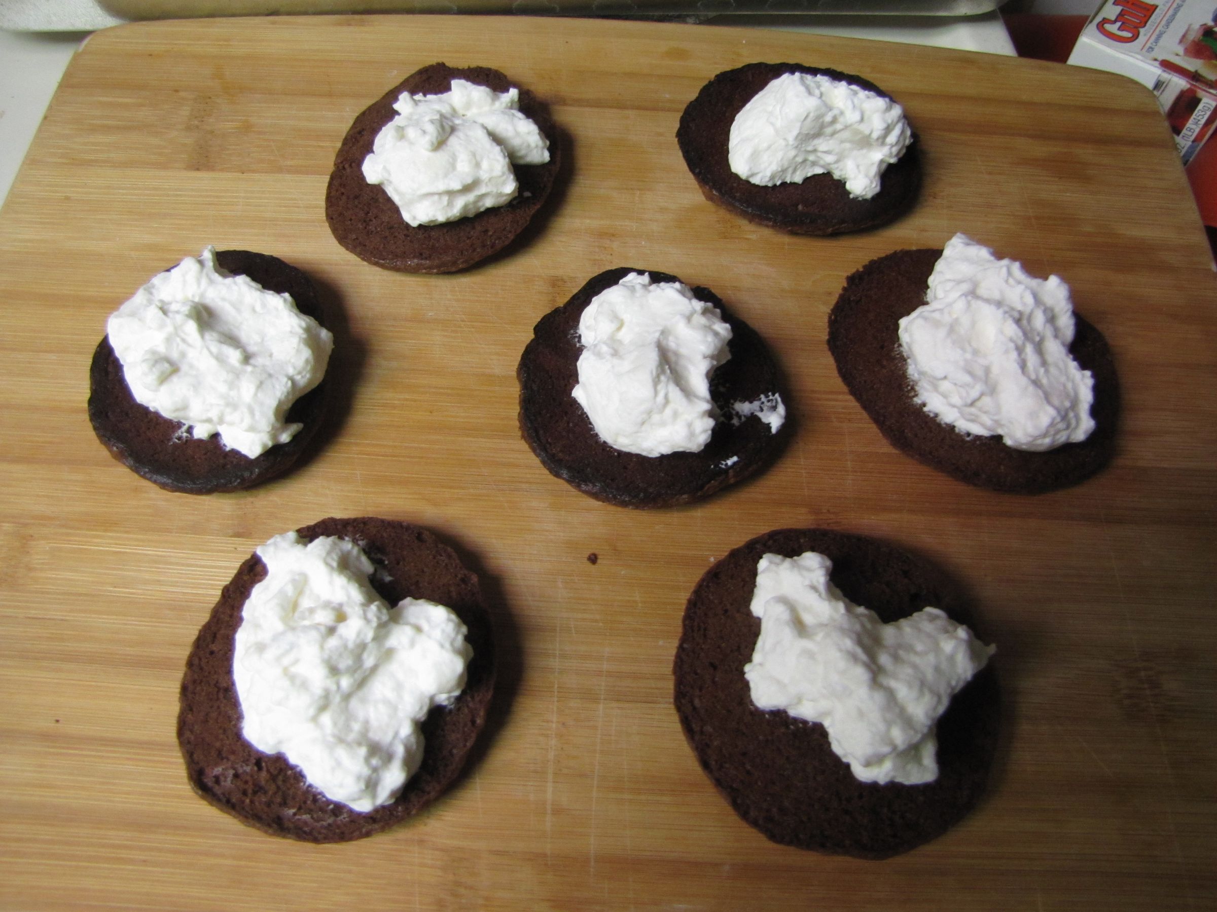 Whoopie Pi Pies With Whipped Cream Cheese Filling : 11 Steps (with ...