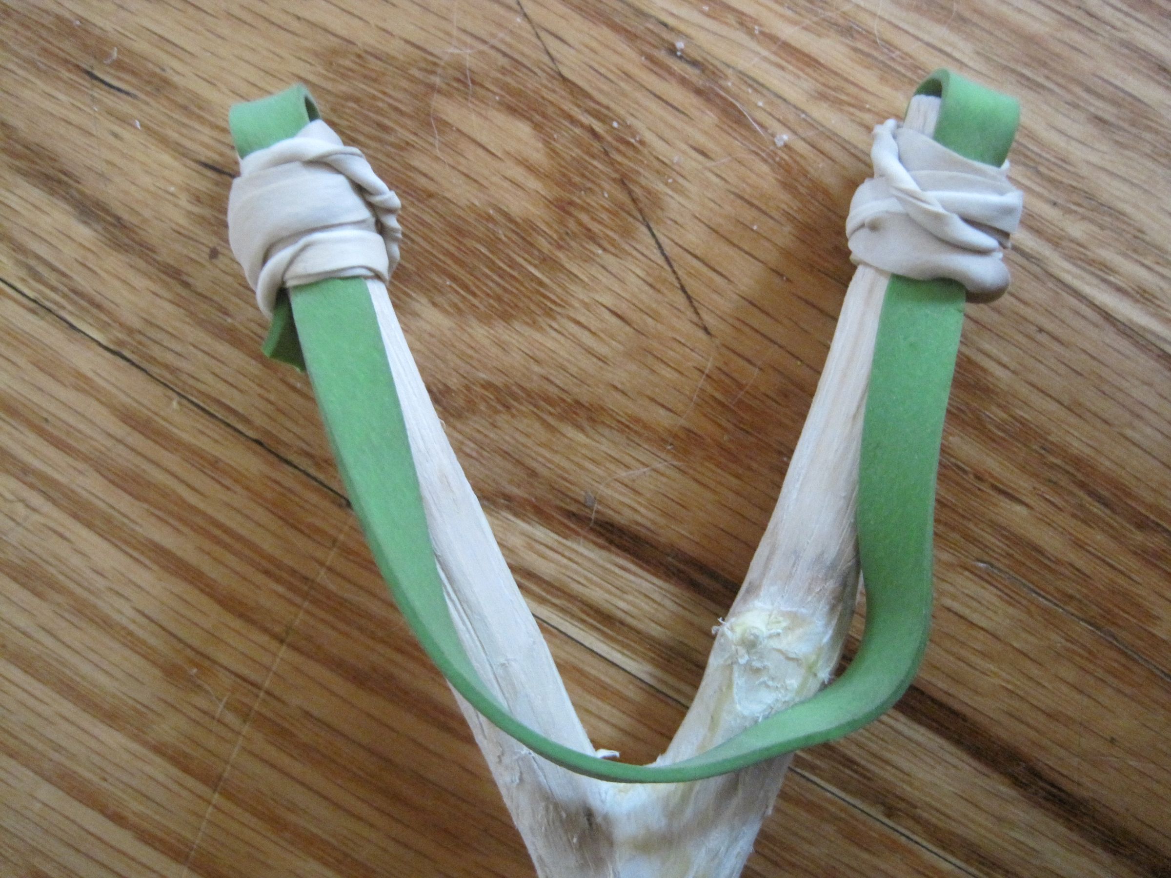 How to Make a Mini Slingshot : 5 Steps - Instructables