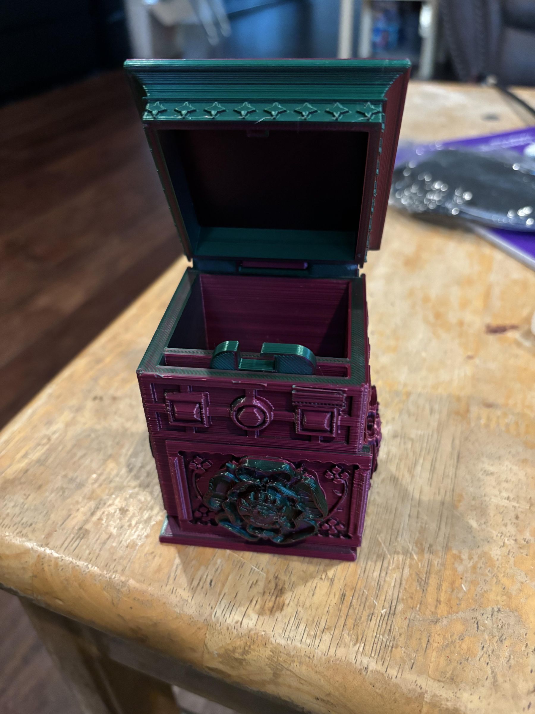 The Tudor Rose Box Assembly Instructions : 8 Steps (with Pictures ...