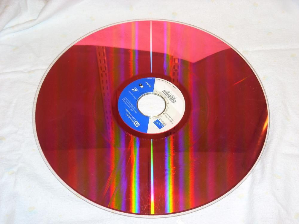 How to Polish Out Scratches on Laser Discs : 3 Steps - Instructables