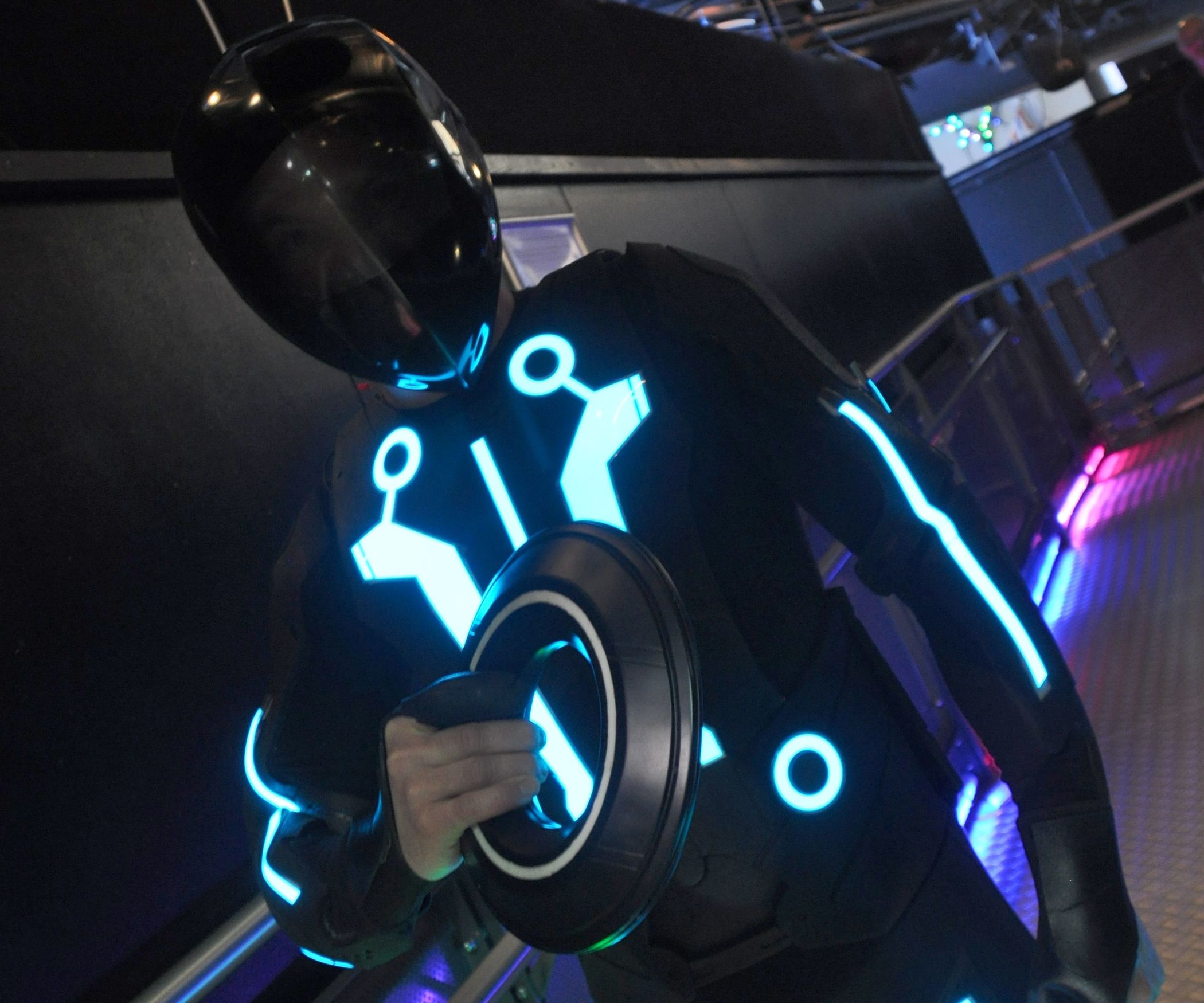 Tron Legacy Sam Light Suit : 8 Steps (with Pictures) - Instructables