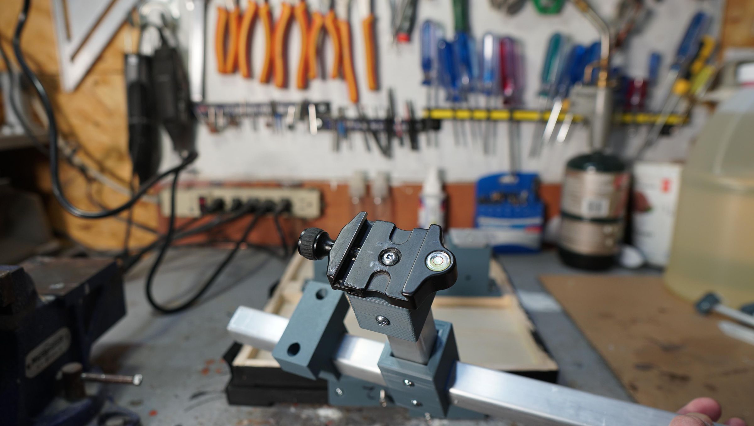 How to Make a Teleprompter : 5 Steps (with Pictures) - Instructables