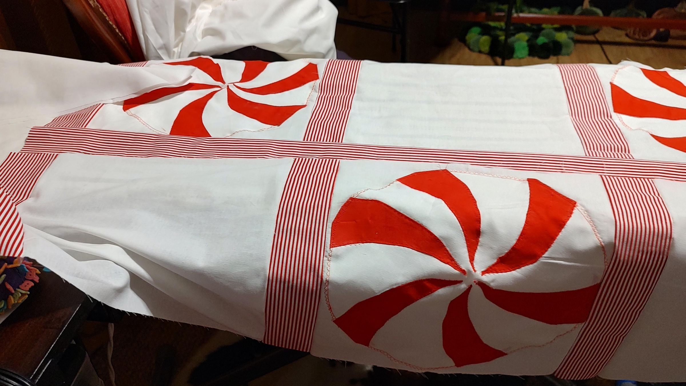 Peppermint Throw Quilt : 5 Steps - Instructables
