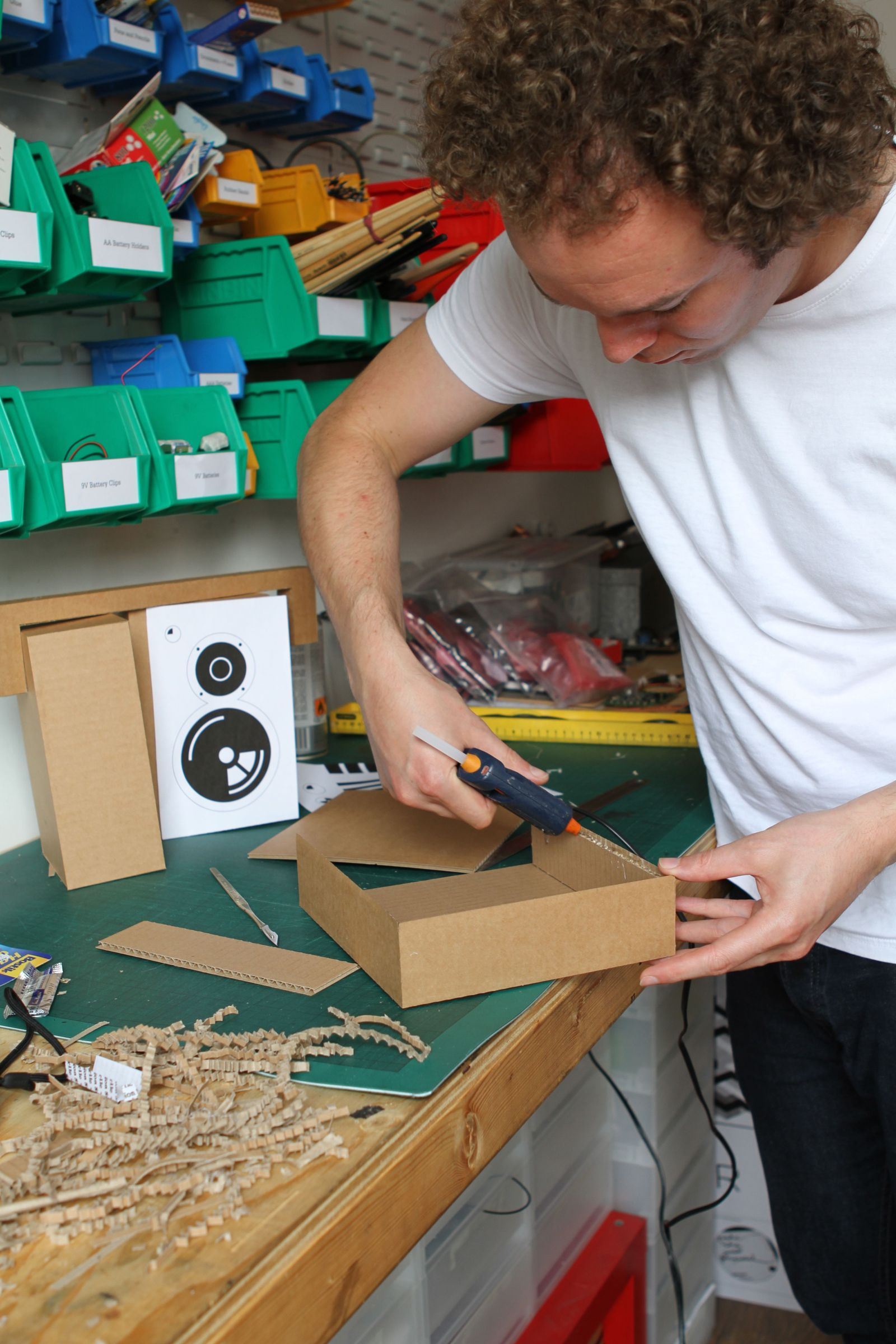 Cardboard BoomBox (quick 'n' Dirty Concept Modelling 2D Into 3D) : 9 ...