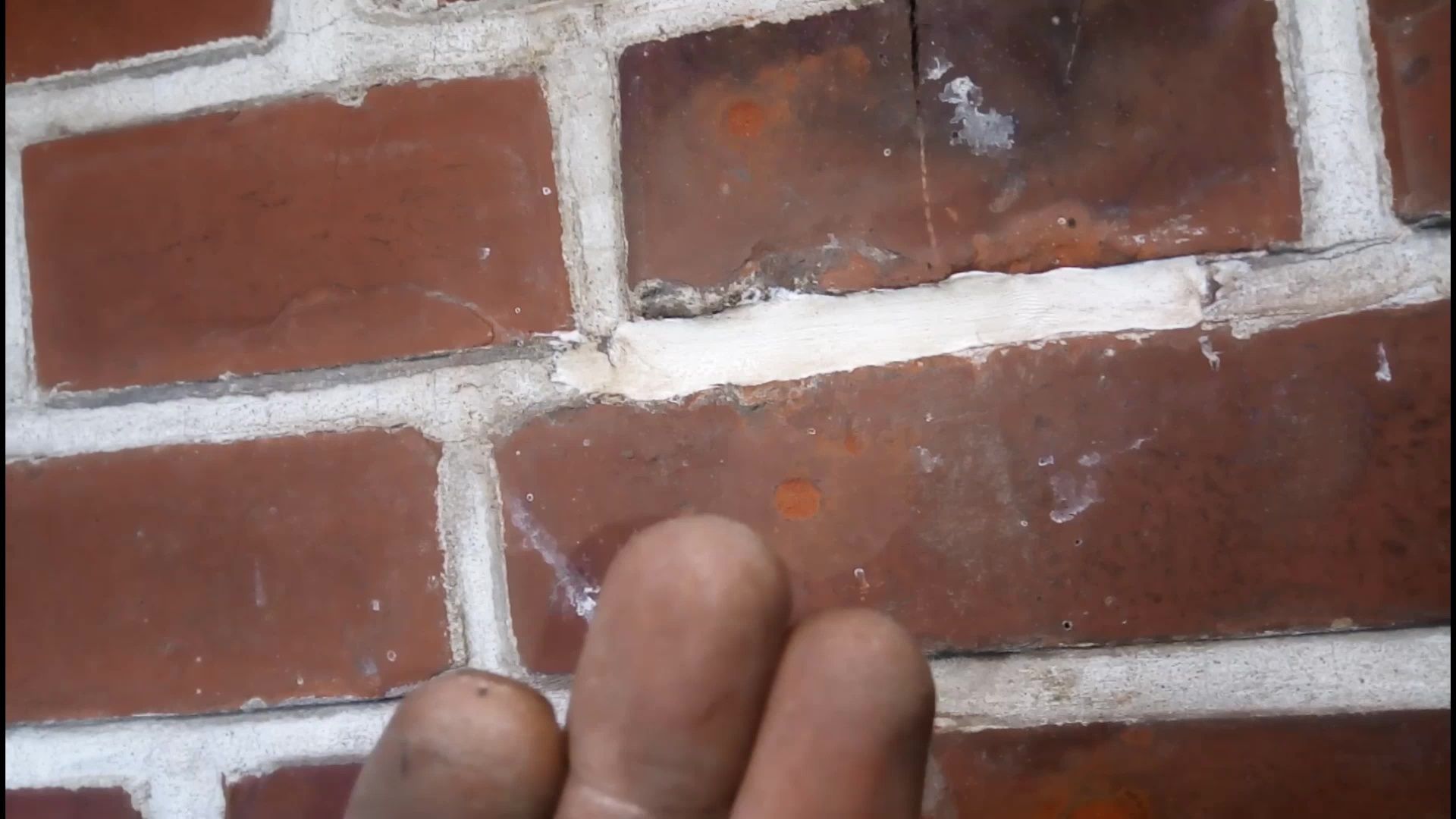 How to Fix Holes in a Brick Wall Cheap and Easy : 4 Steps (with ...