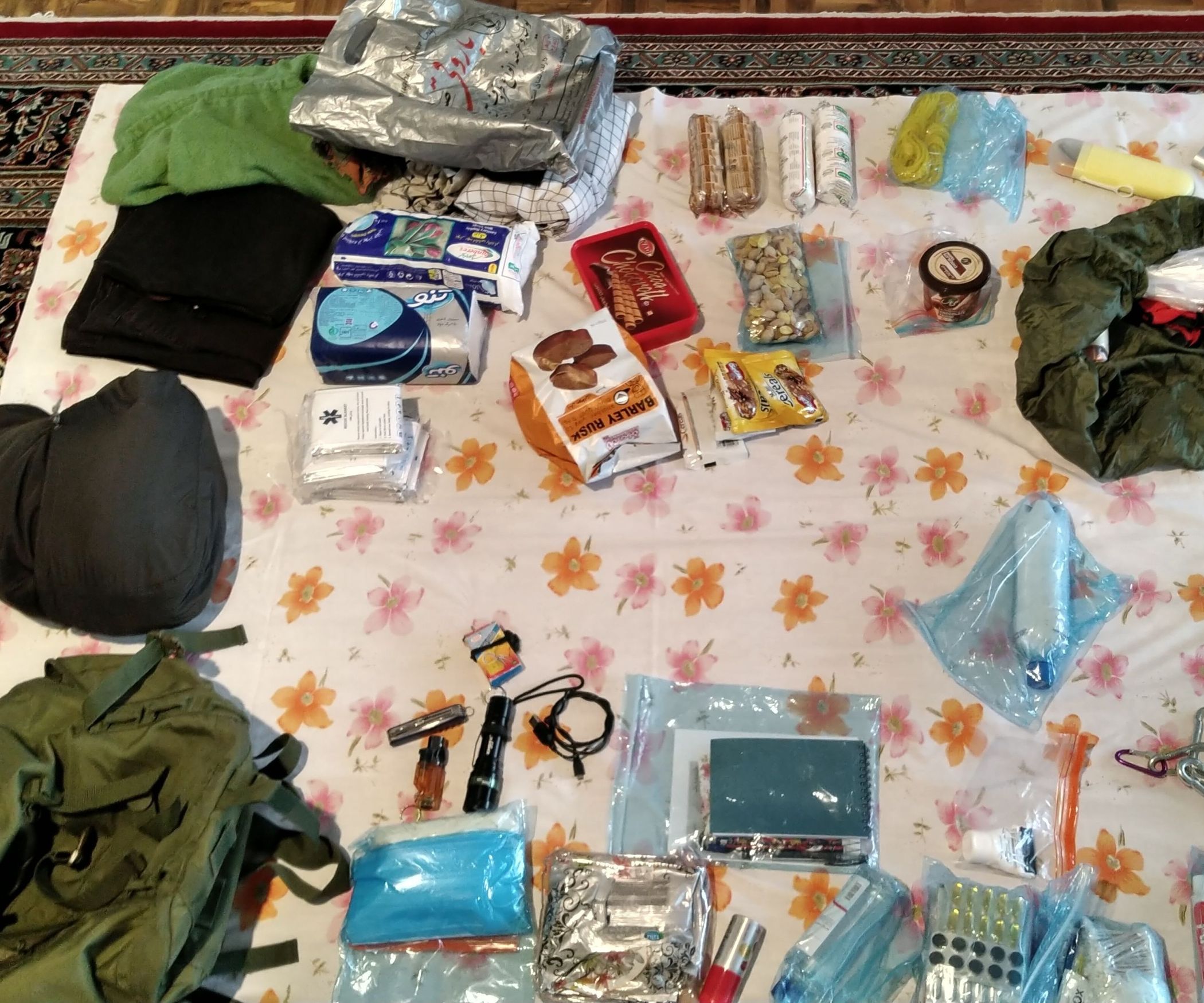 Survive Backpack - کوله بقا : 6 Steps - Instructables