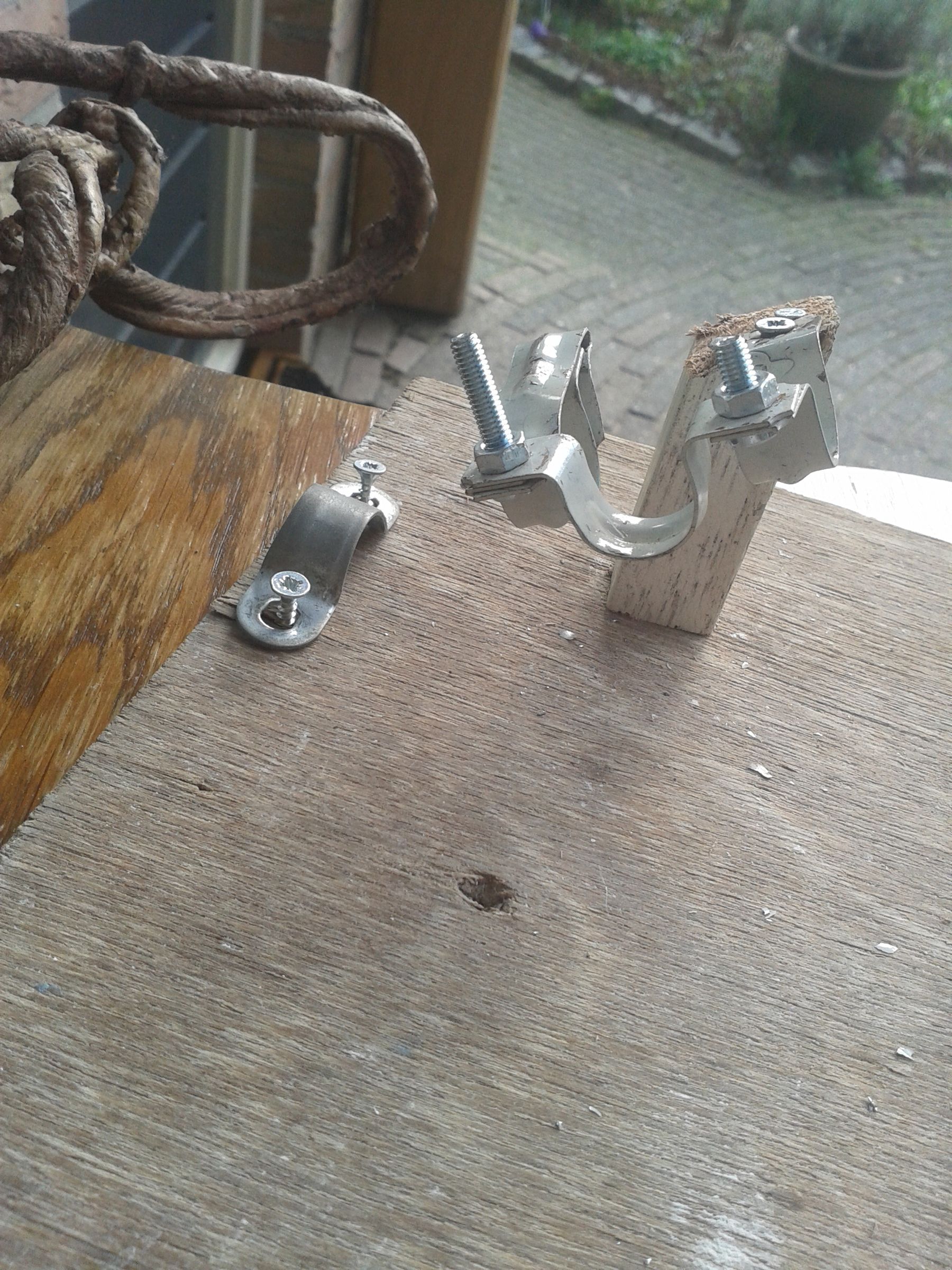 Soldering Table With Helping Hands! : 3 Steps - Instructables