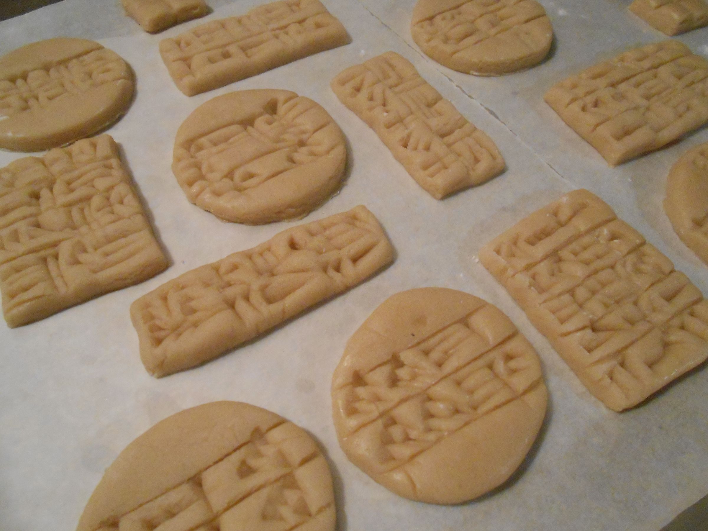 Cuneiform Clay Tablet Cookies : 7 Steps (with Pictures) - Instructables