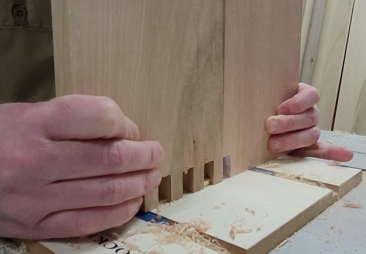Hardwood Jewelry Box With Box/Finger Joints : 13 Steps (with Pictures ...