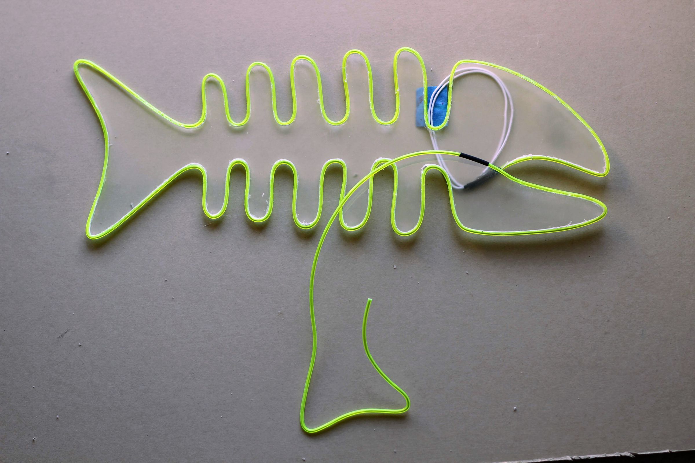 EL Wire Fish With LED Eyes : 13 Steps (with Pictures) - Instructables