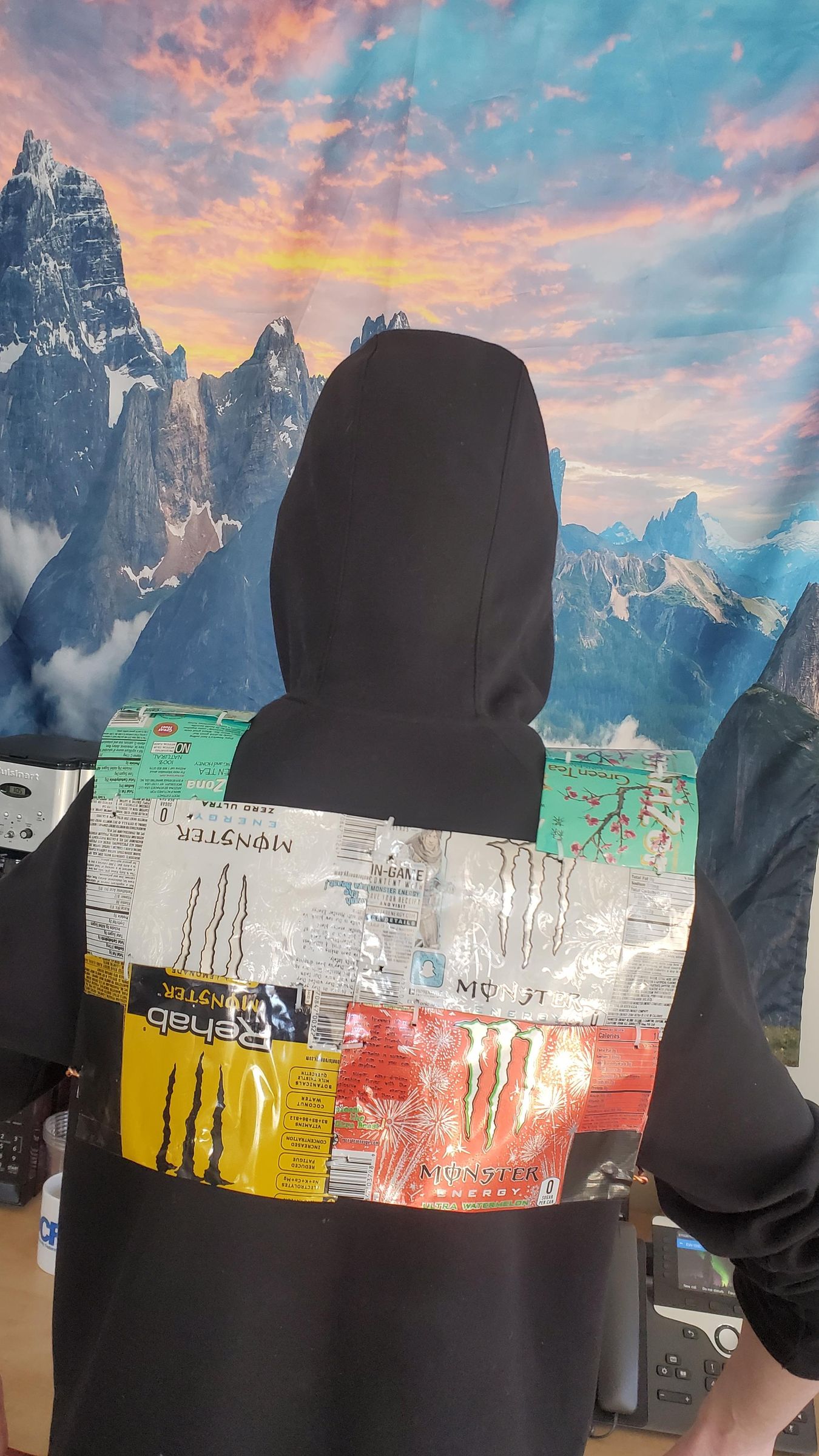 Tin Can Armor : 7 Steps - Instructables