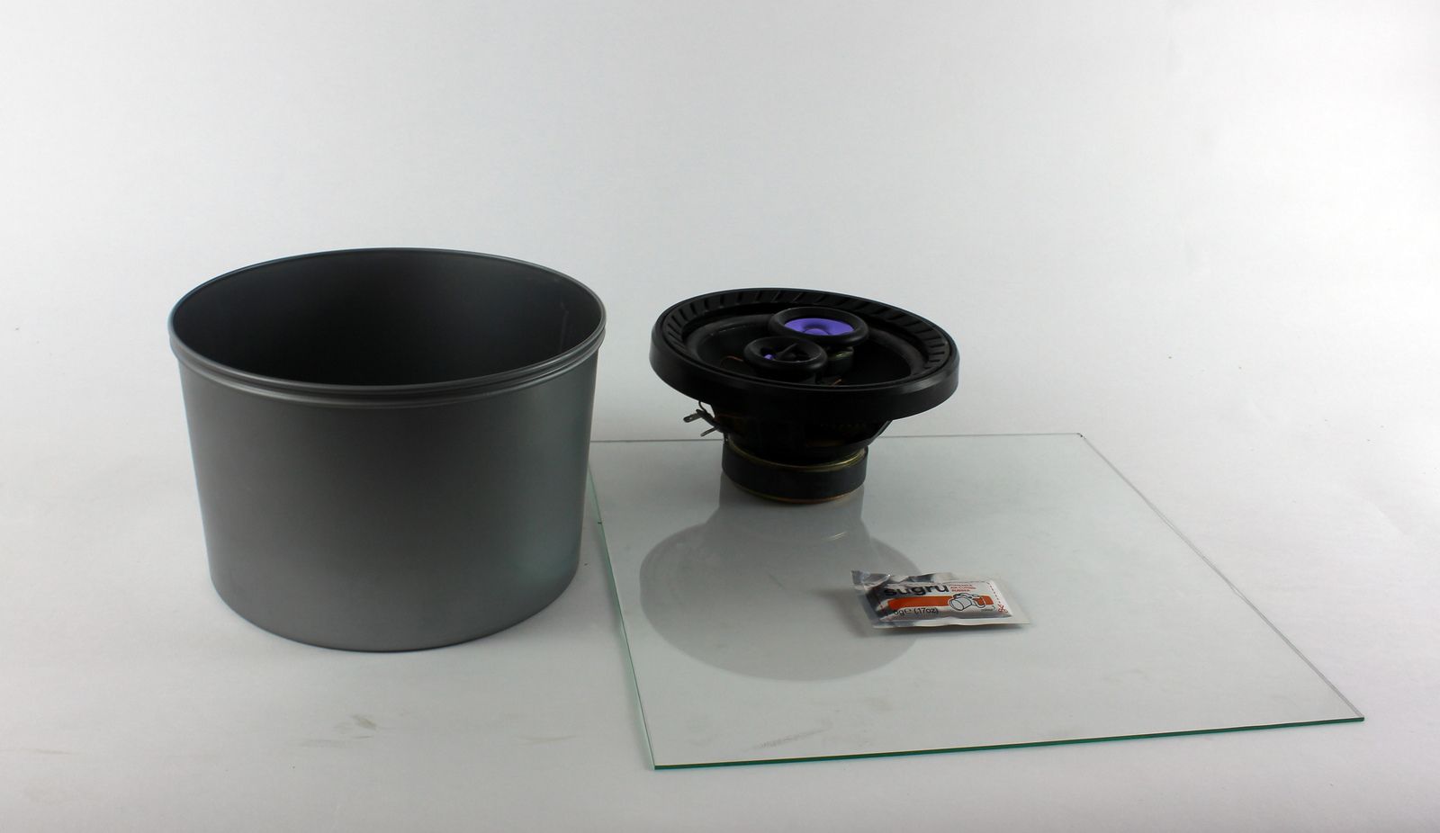 How to Make a Chladni Plate (vibrating Membrane) : 6 Steps (with ...