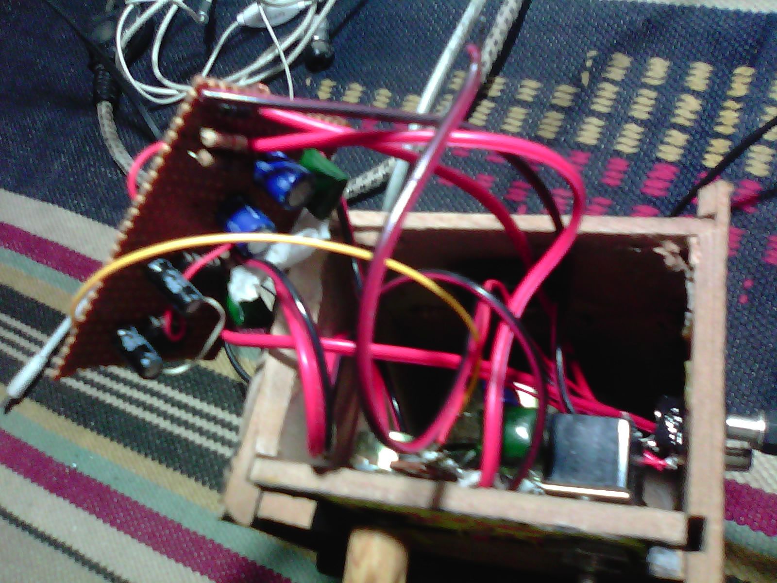 Portable Guitar Amplifier - DIY - Instructables