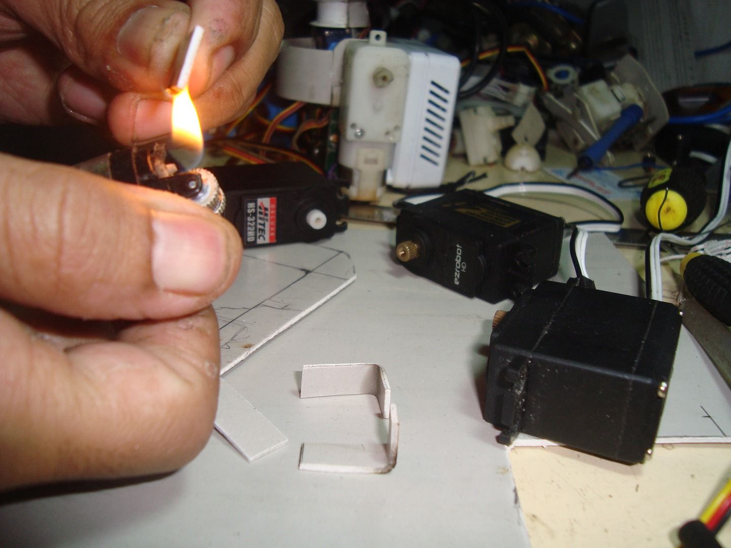 Making Humanoid Robot : 5 Steps - Instructables