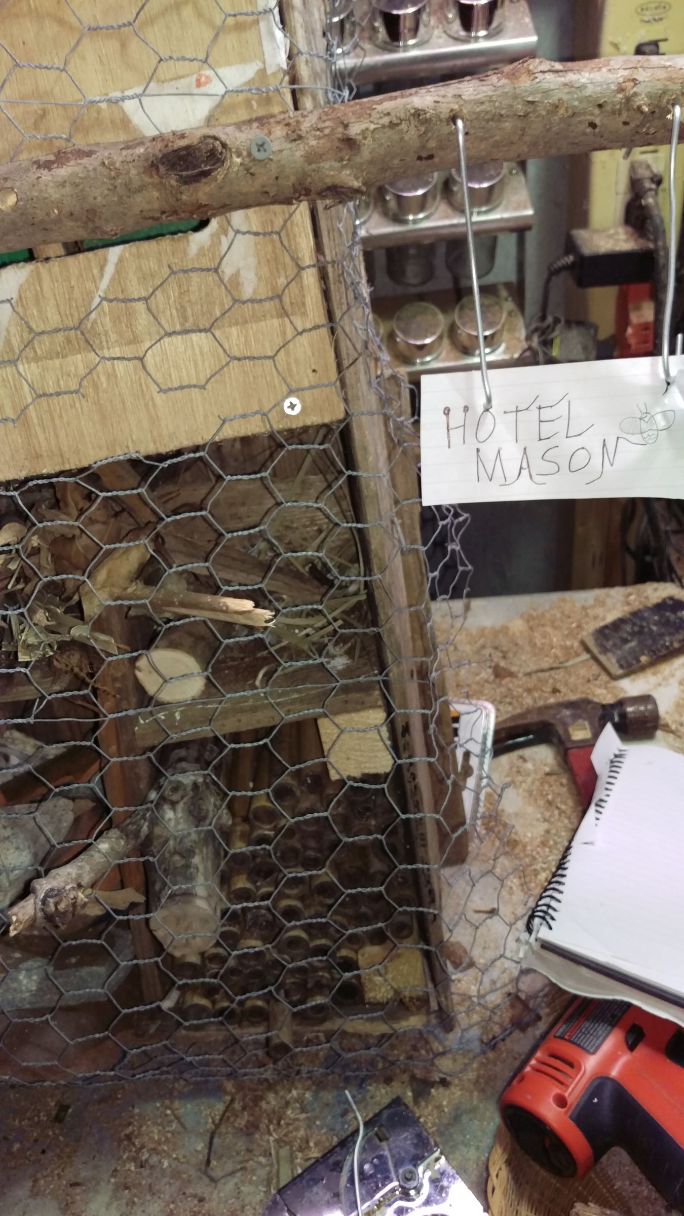 Bee Condo Insect Hotel : 9 Steps (with Pictures) - Instructables