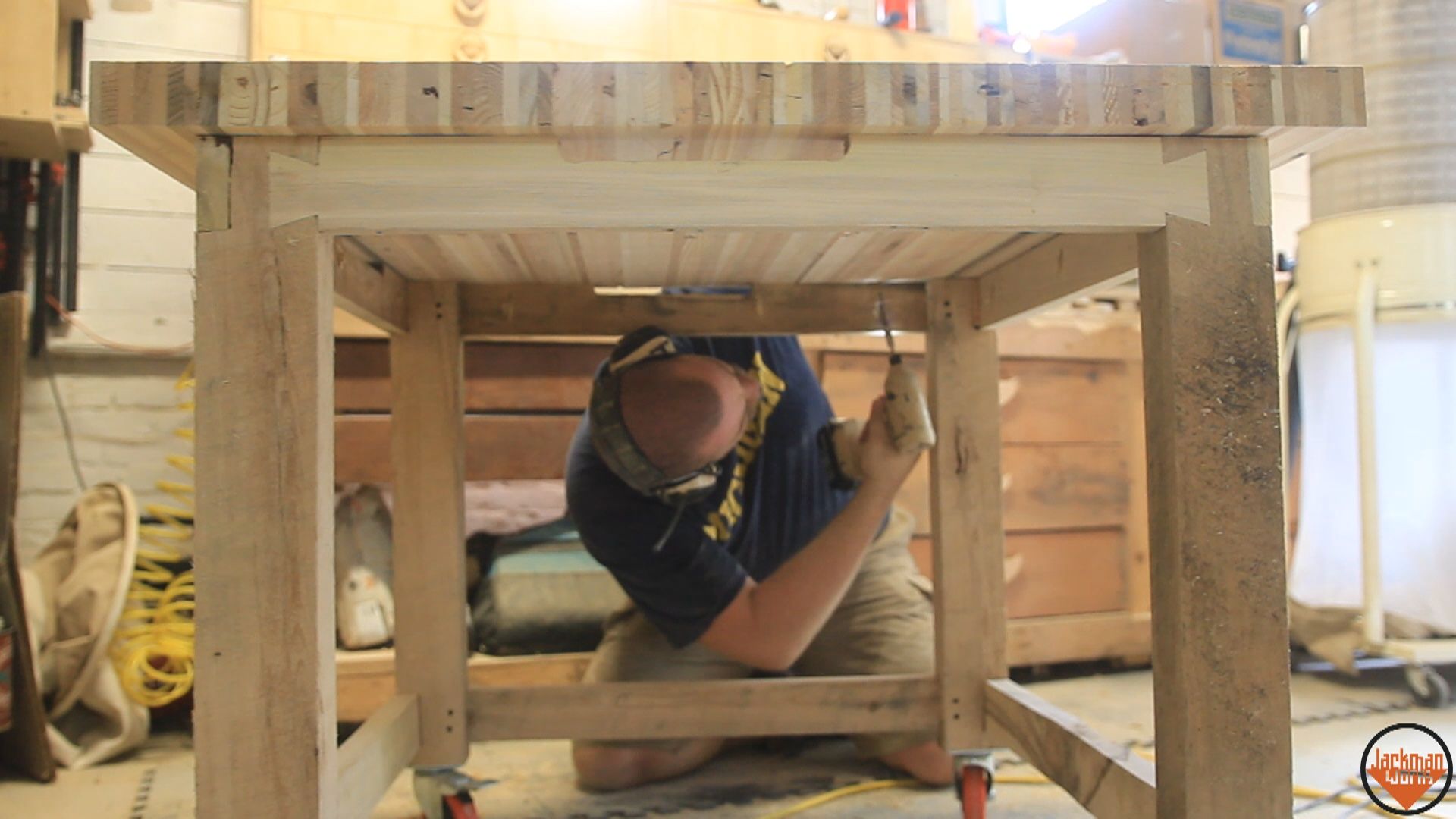 Pallet Wood Workbenches : 10 Steps (with Pictures) - Instructables