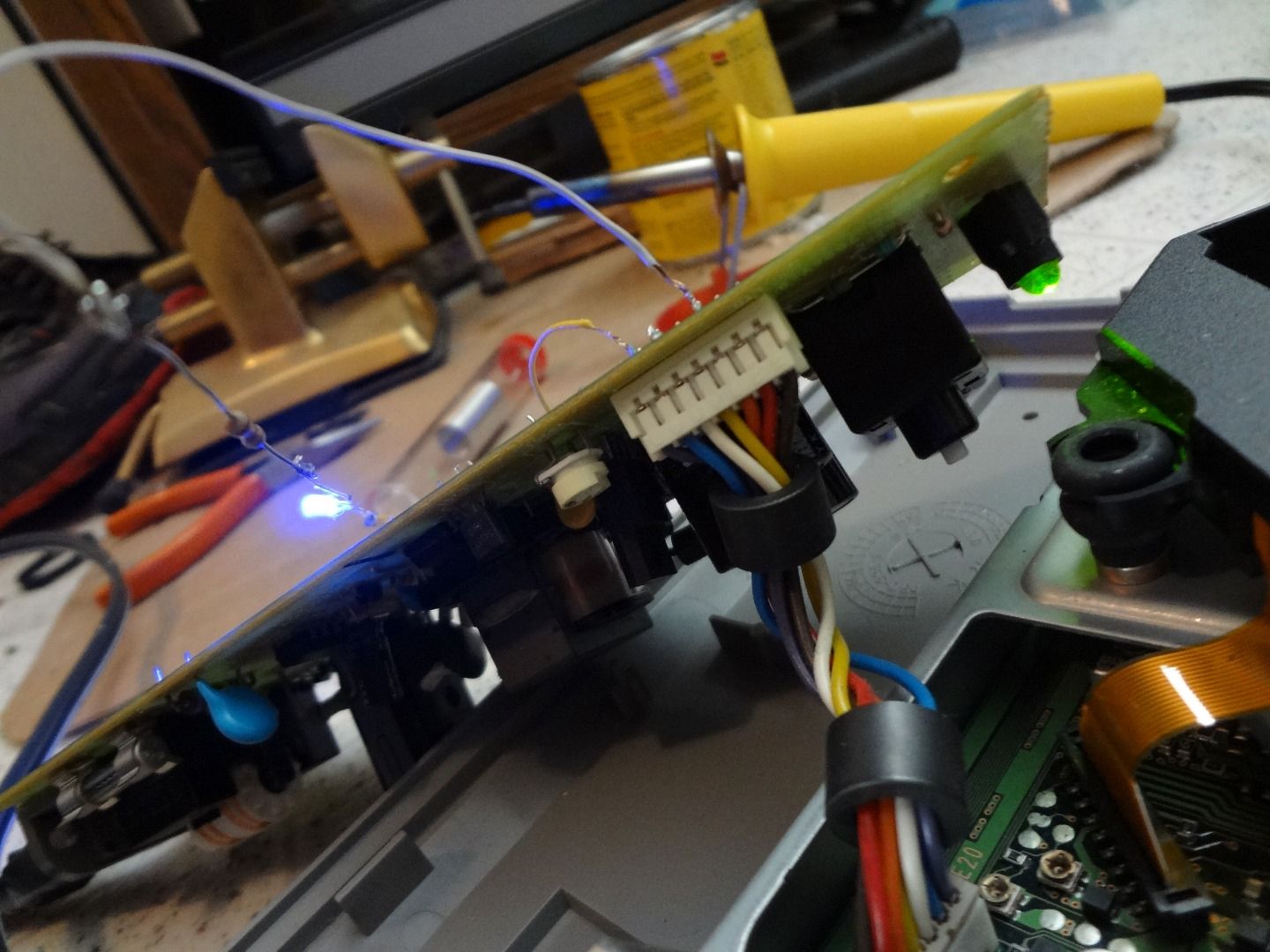 Playstation Paint & 2nd Led Mod : 5 Steps - Instructables