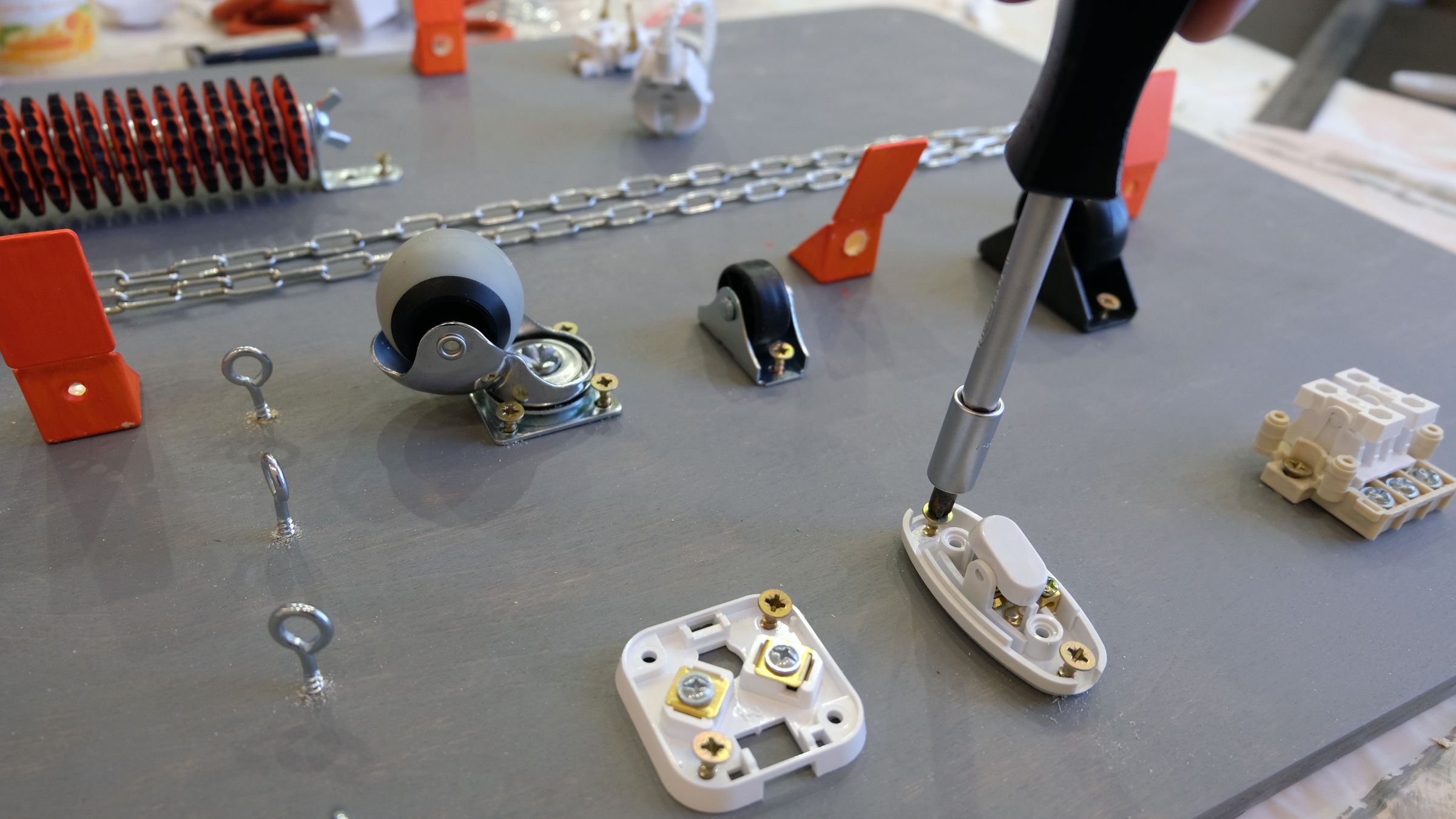 Busy Board : 19 Steps (with Pictures) - Instructables