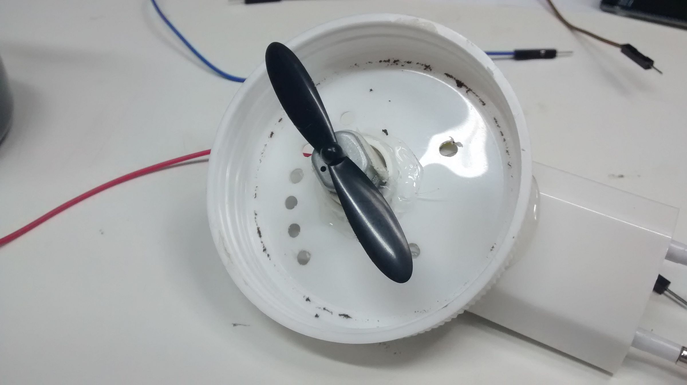 DIY an Electronic Air Freshener Deodorizer : 6 Steps - Instructables