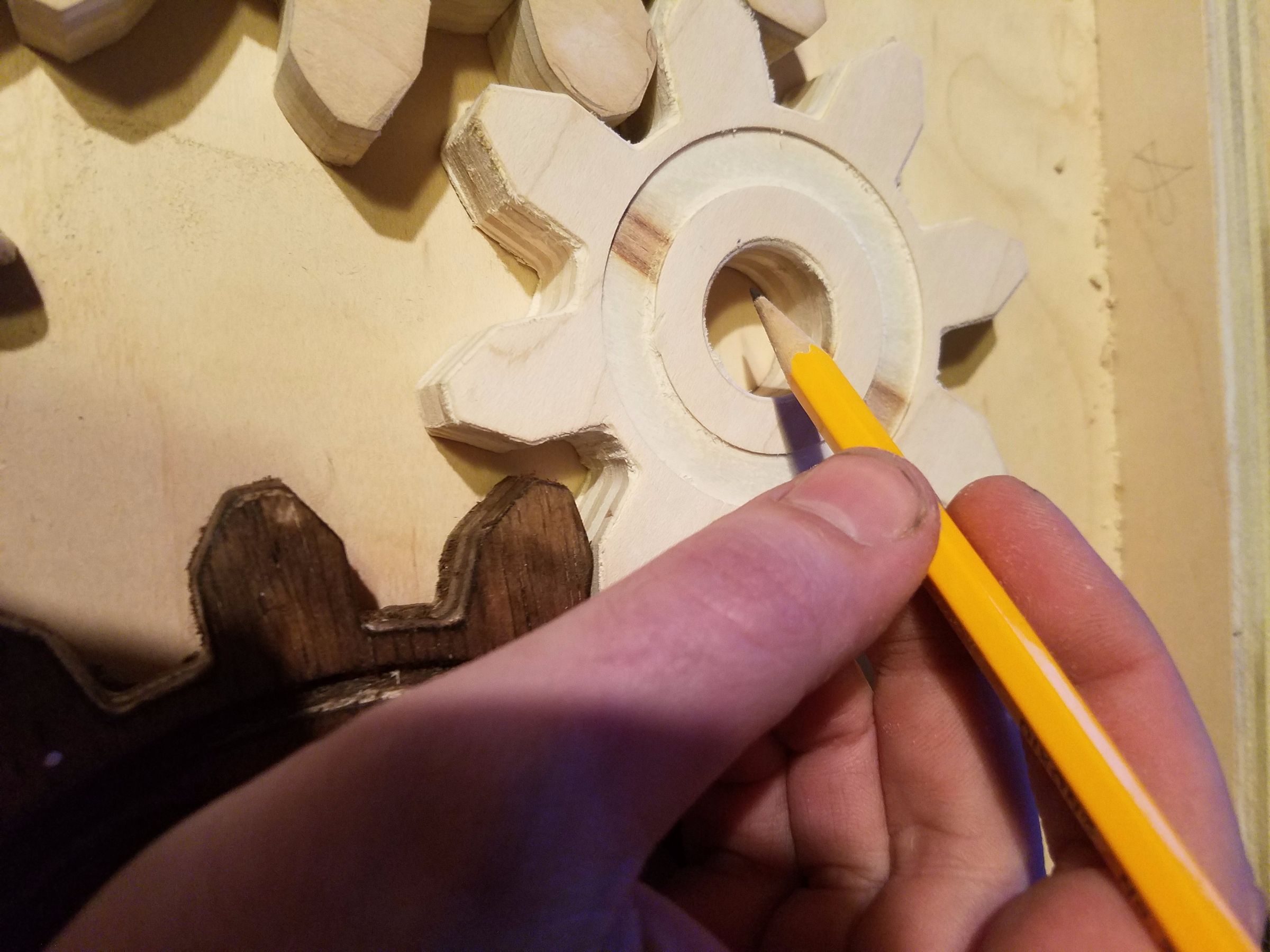 Spinning Gear End Table : 8 Steps (with Pictures) - Instructables