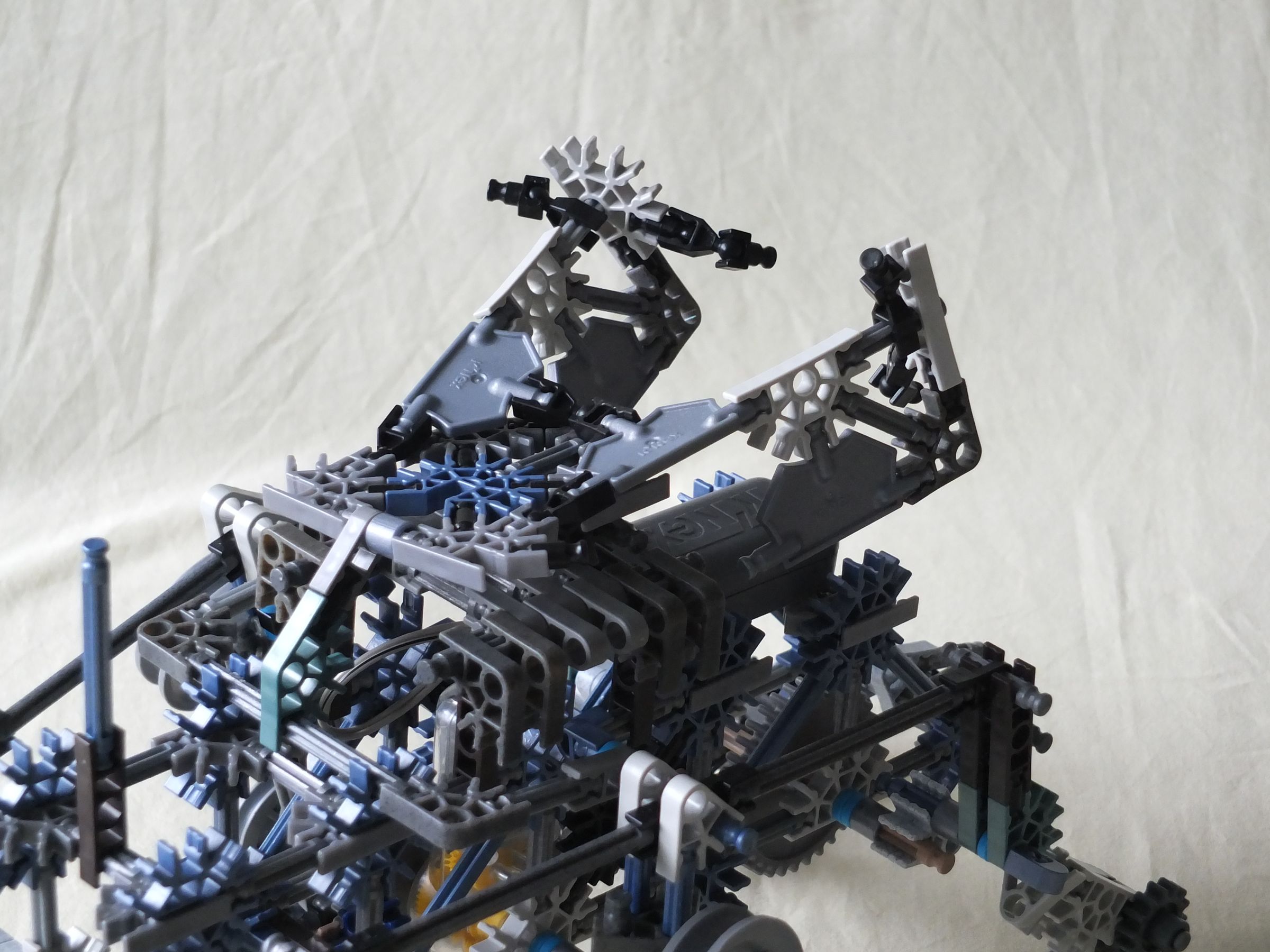 K'NEX Motorized Walking AT-TE From Star Wars : 6 Steps (with Pictures ...